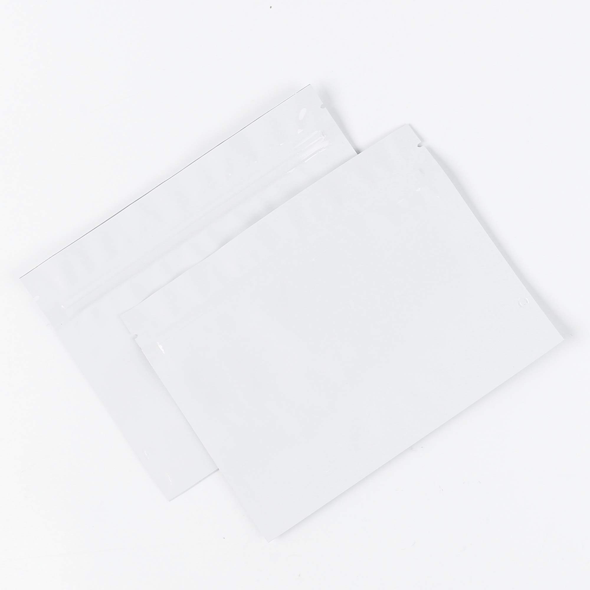 QQ Studio 100 Food Safe Glossy Horizontal Stand Up QuickQlick™ Bags With Zipper Seal for Food and Snacks (White, 17x13cm (6.7x5.1"))