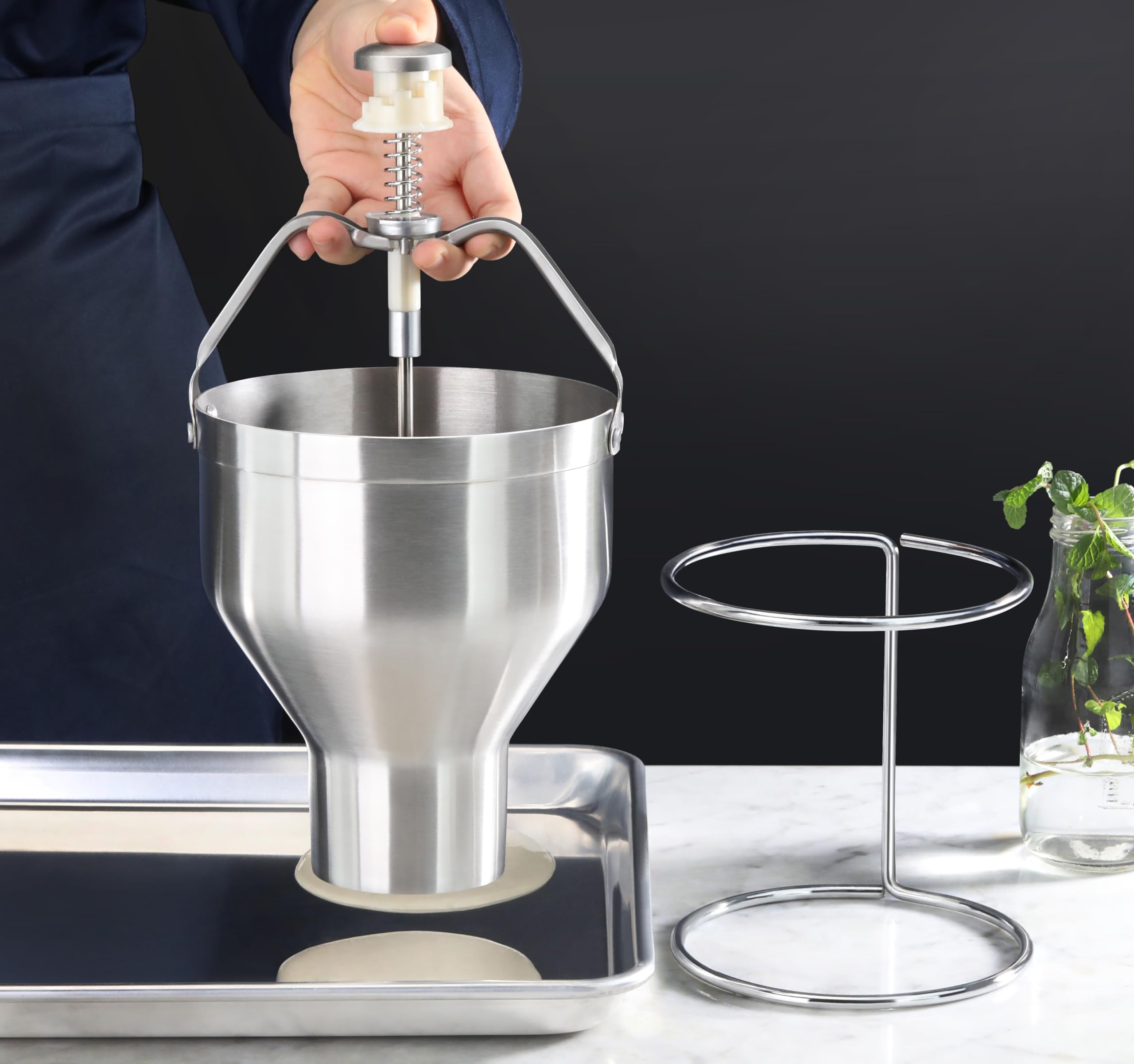 New Star Foodservice 37470 Commercial Grade Stainless Steel 18/8 Pancake Dispenser with Stand, Silver