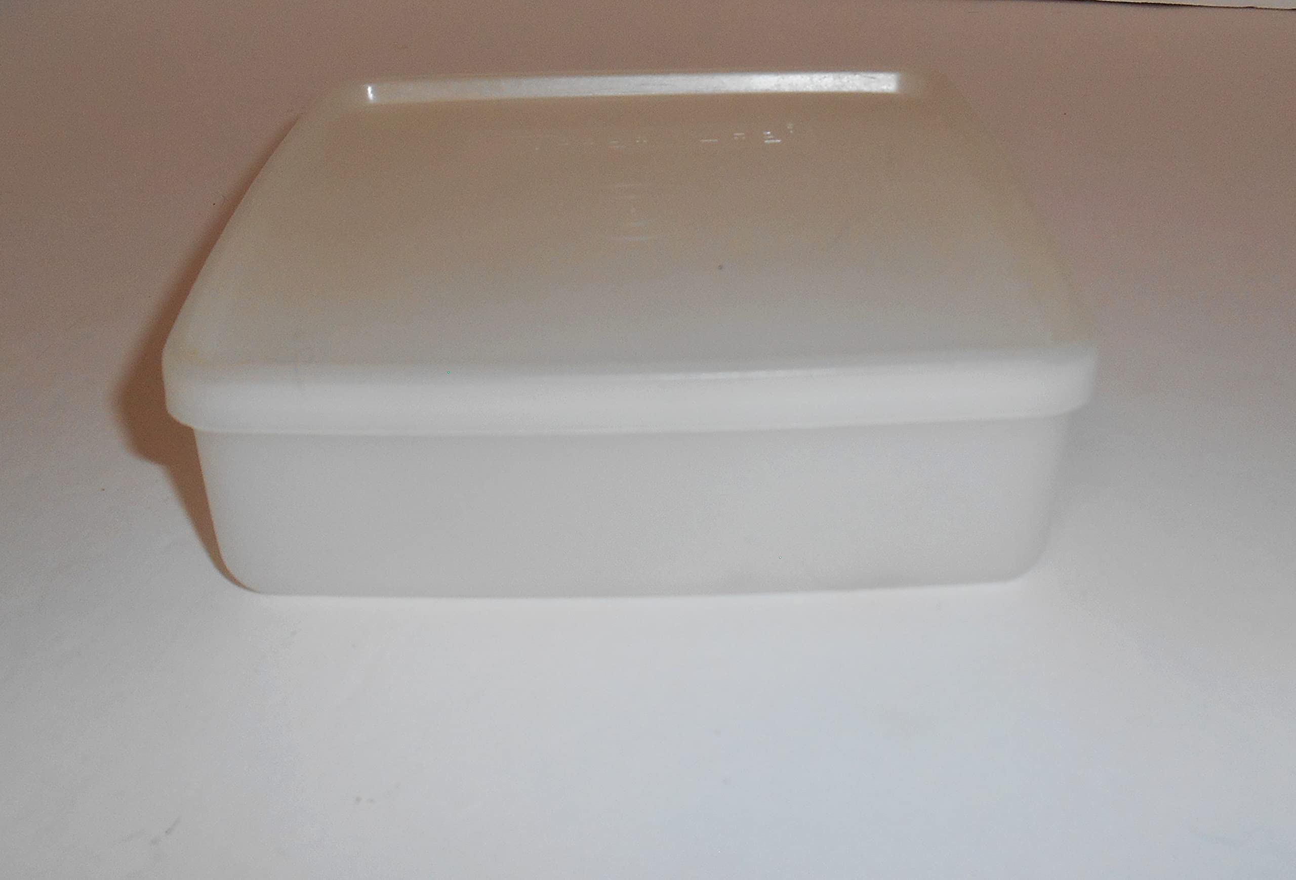 Tupperware Vintage Square Away