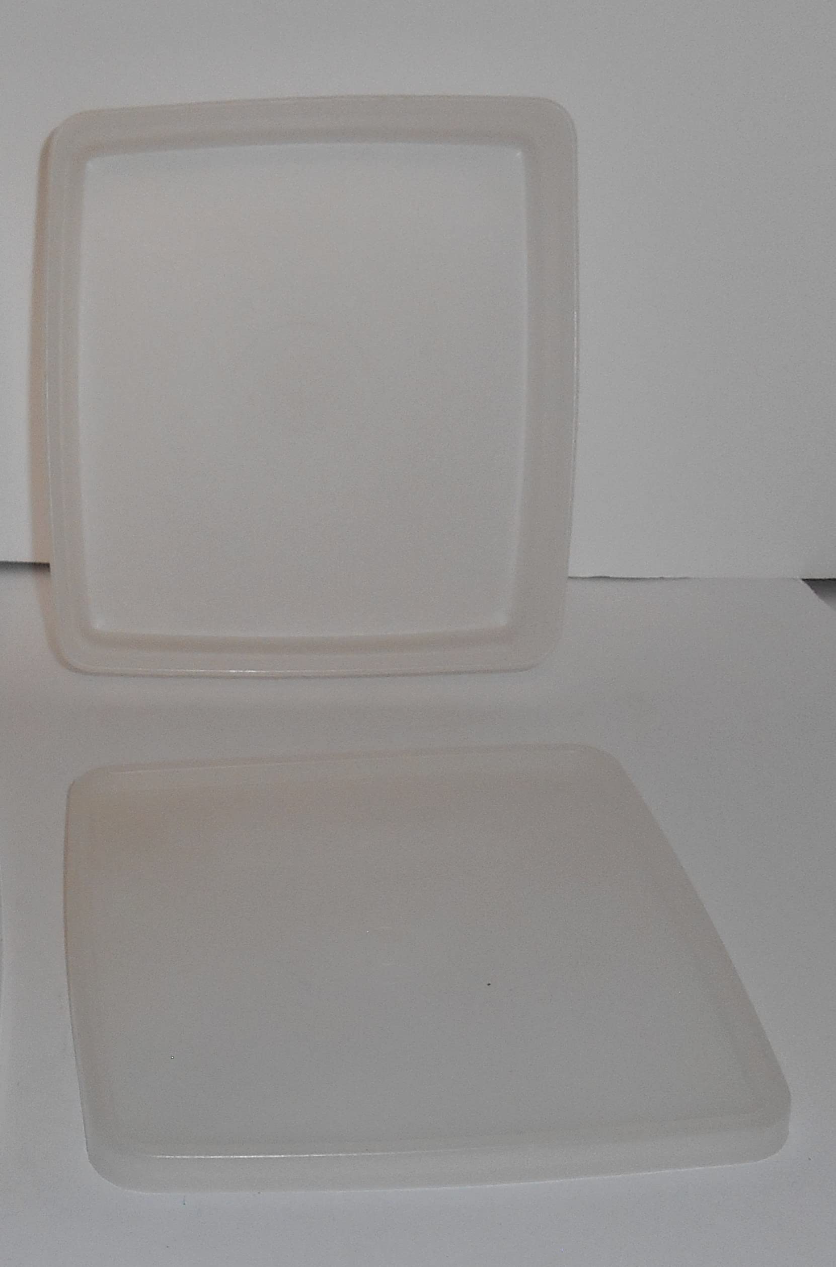 Tupperware Vintage Square Away