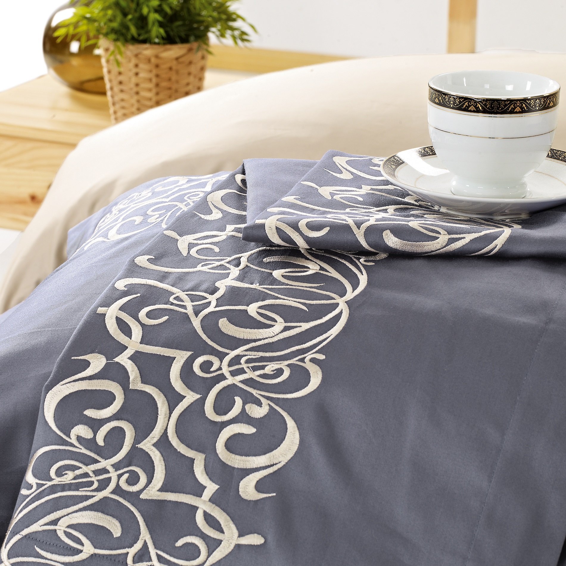Superior Embroidered Cotton Duvet Cover Set, Soft Bedding Covers, 1 Duvet Cover with Button Closure, 2 Pillow Shams, Greek Key Design, Harrison Collection, Full/Queen, White
