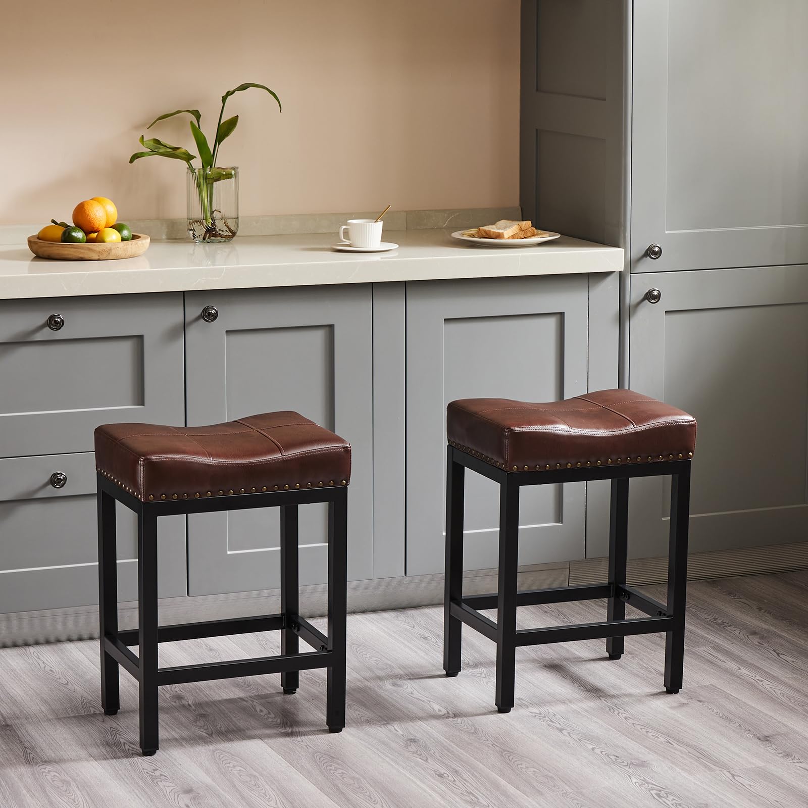 Sweetcrispy Bar Stools Set of 2, 24 inch Counter Height Bar Stools, Upholstered Modern Kitchen Barstools with Metal Base, PU Leather Saddle Stools for Kitchen Island, Brown