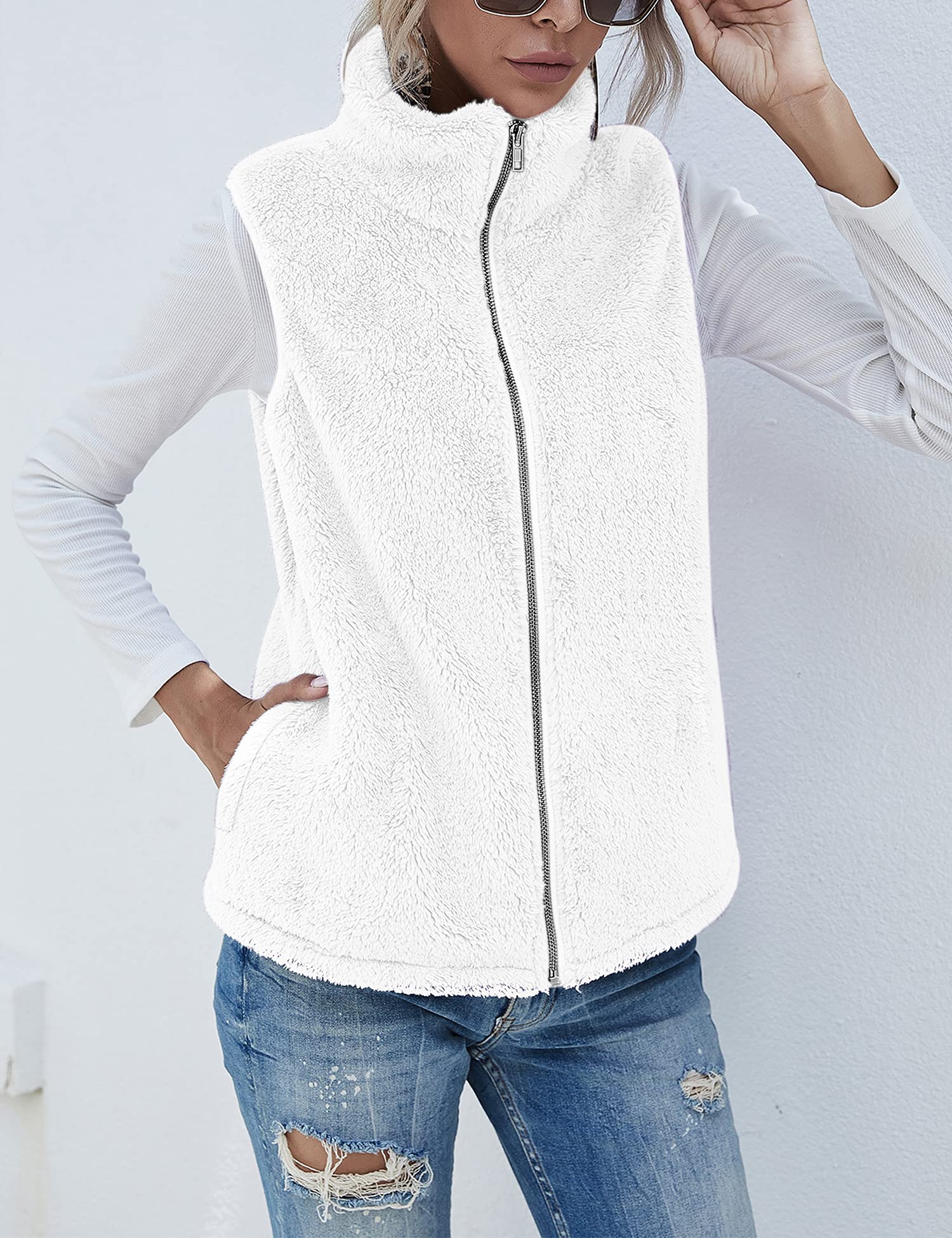 Women's Casual Sherpa Fleece Fuzzy Vest Jacket Sleeveless Zip Up Lined Stand Collar Lightweight Warm Waistcoat with Pockets White L