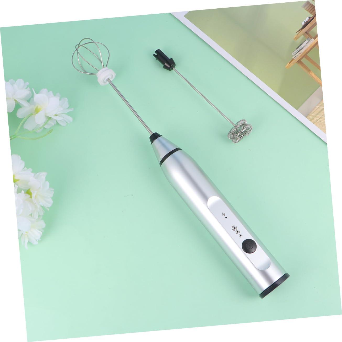SHOWERORO Rechargeable Maker Whisk Stirrer Handheld Blender 3-speed Beater Silver