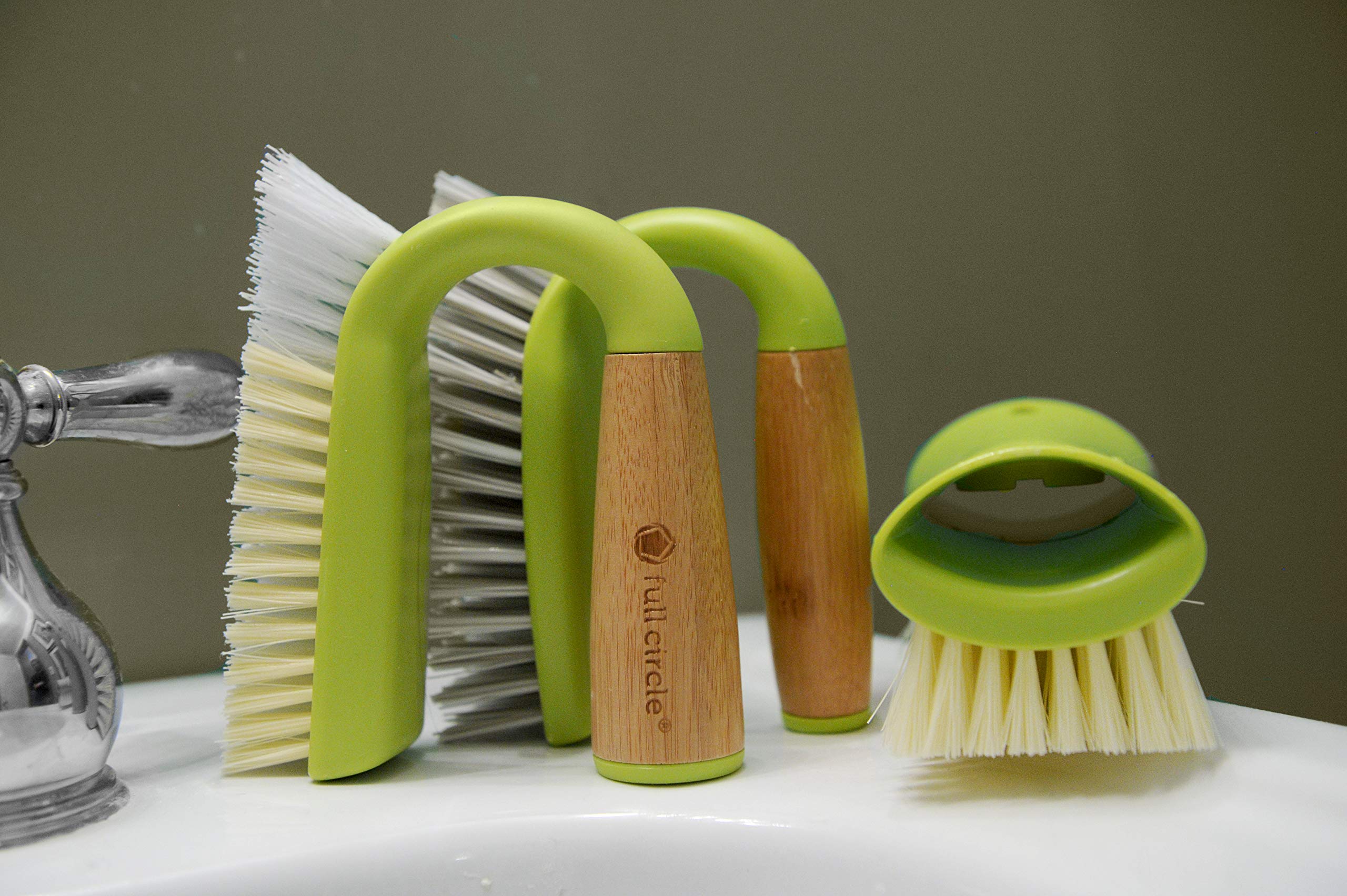 Full Circle Lean & Mean Household Scrub Brush, Green