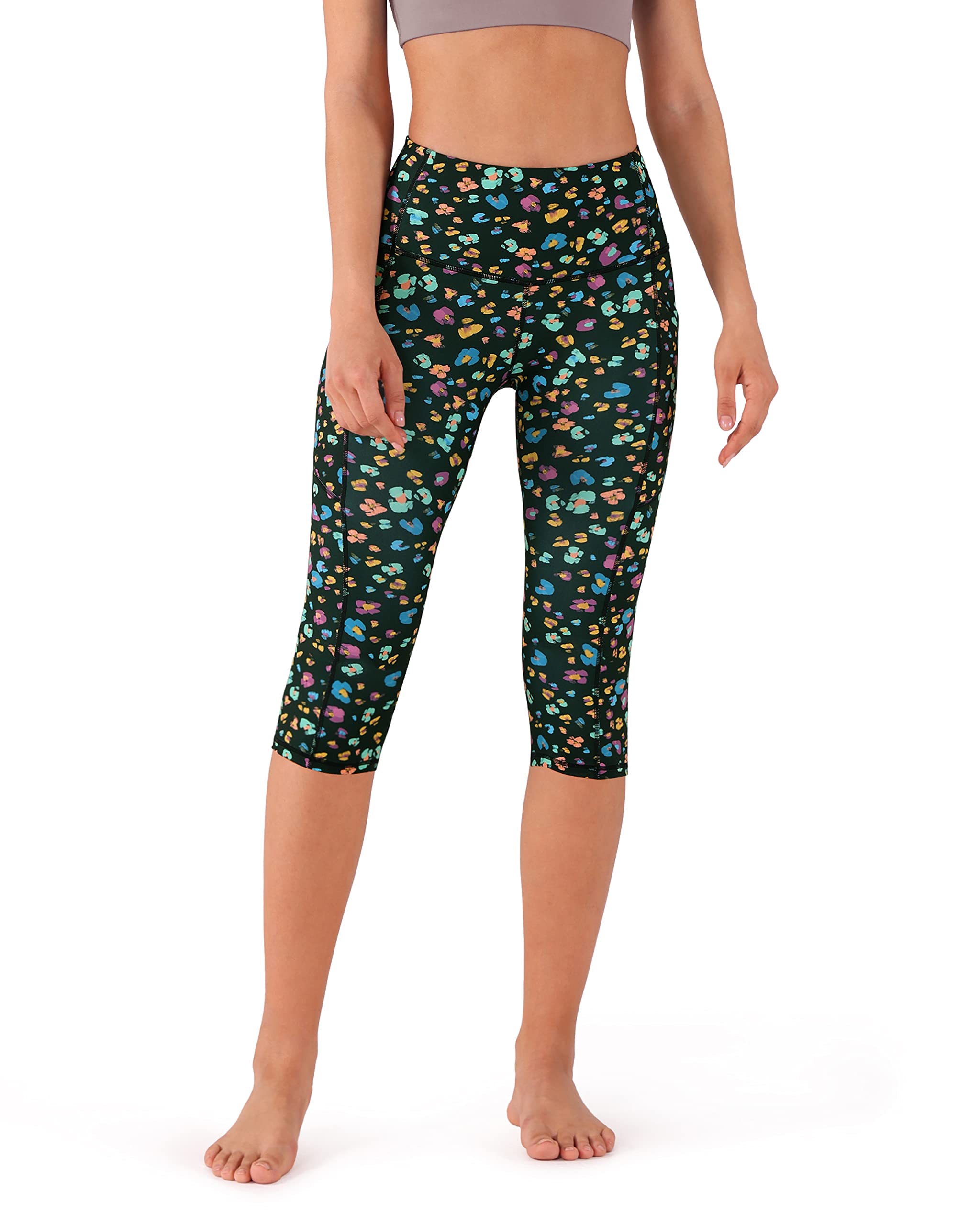 ODODOS Women's High Waisted Printed Yoga Capris with Pocket, Tummy Control Non See Through Workout Sports Running Athletic Capri Leggings, Colorful Camo, Large