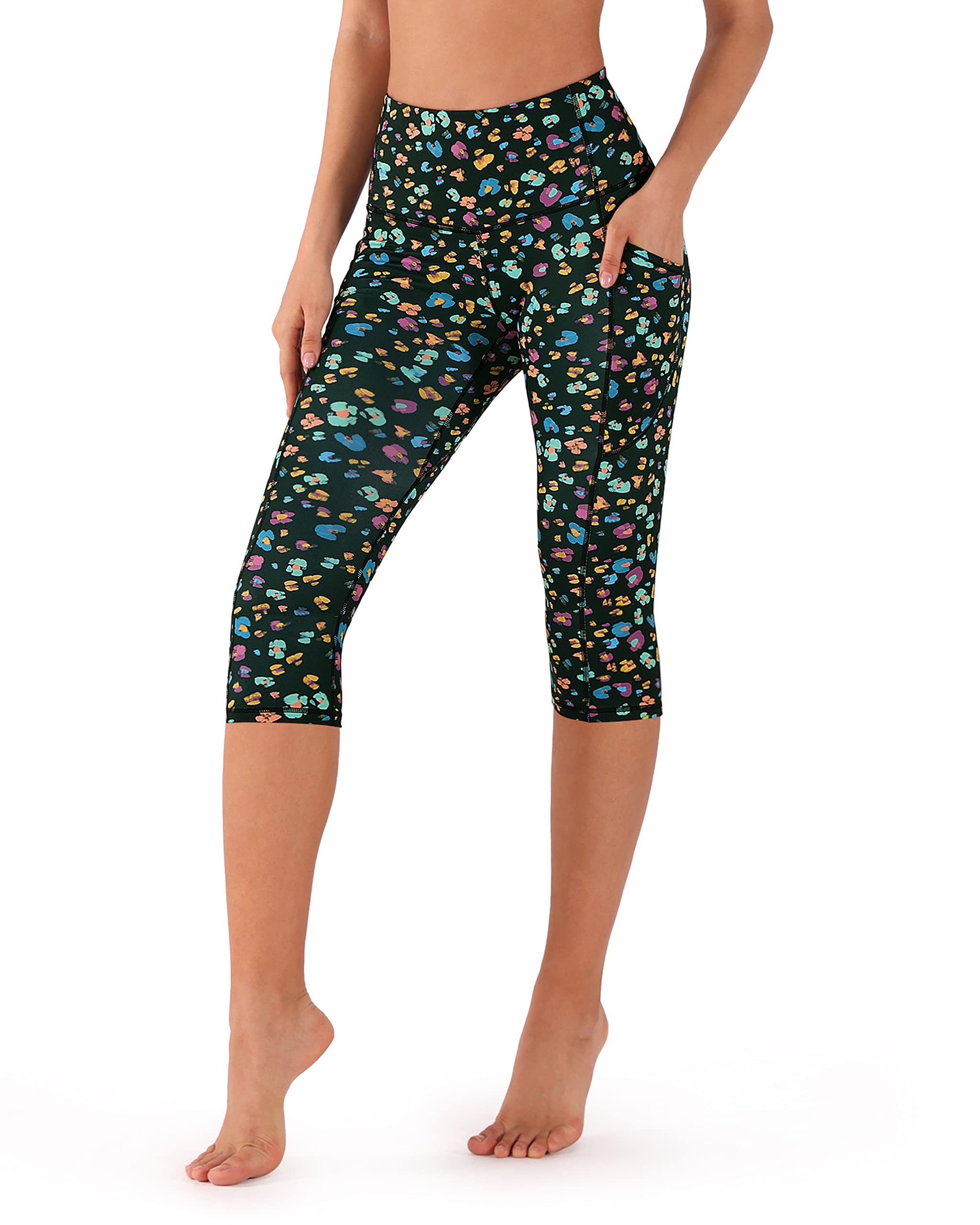 ODODOS Women's High Waisted Printed Yoga Capris with Pocket, Tummy Control Non See Through Workout Sports Running Athletic Capri Leggings, Colorful Camo, Large