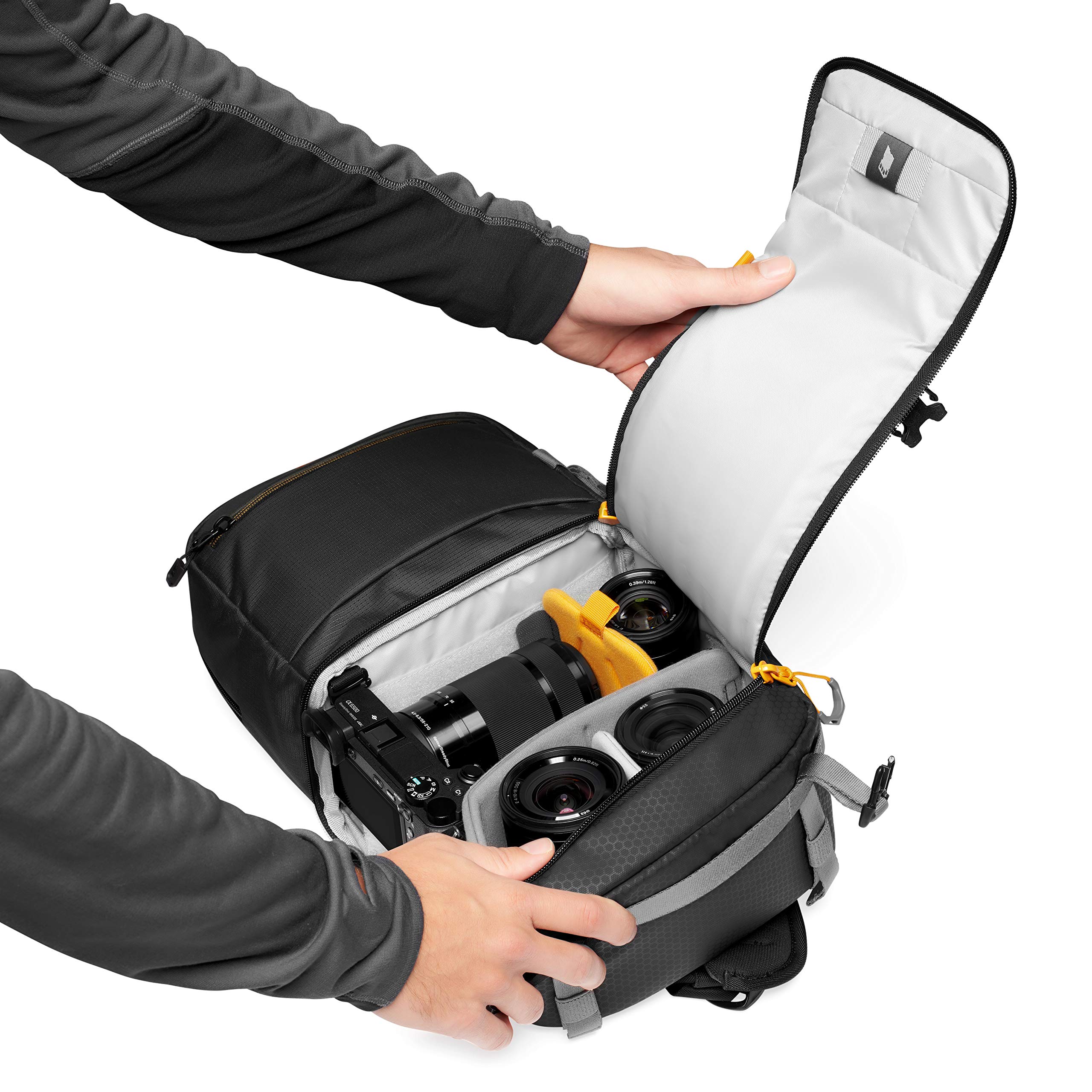 ロープロ(Lowepro) Casual Bag, Black, 13.5L