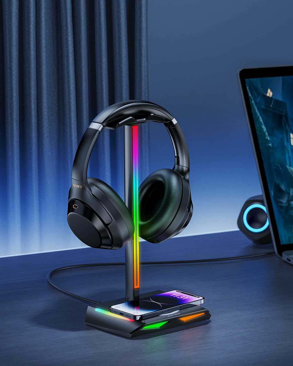 New bee RGB Headphone Stand with 2 USB-C & 1 USB Charging Ports, Desk Gaming Headset Holder with 7 Light Modes and Non-Slip Rubber Base Suitable for All Earphone Accessories