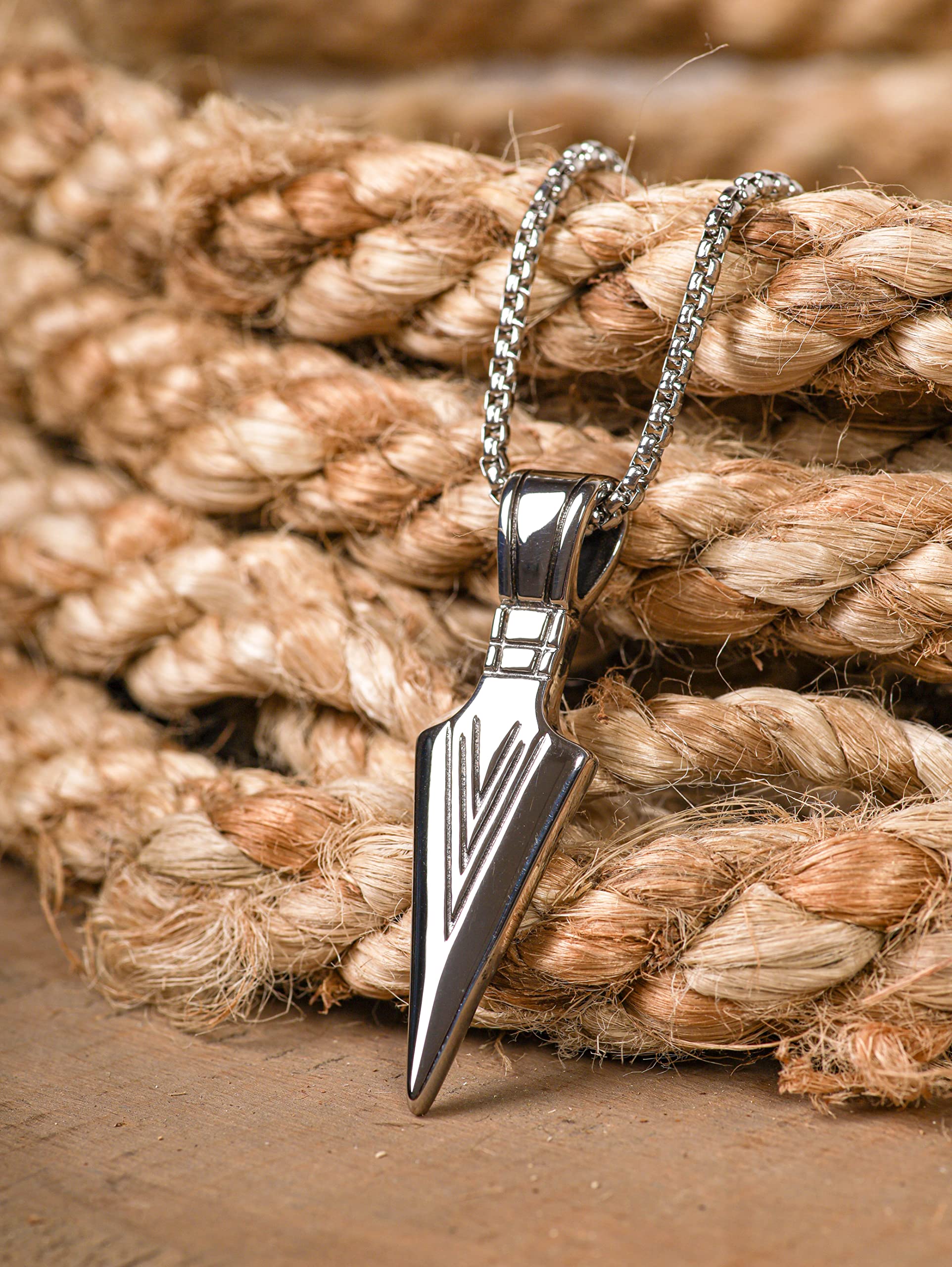 HAQUIL Arrowhead Necklace, Silver Plated Stainless Steel Arrowhead Pendant, Box Chain, Jewelry Gift for Men