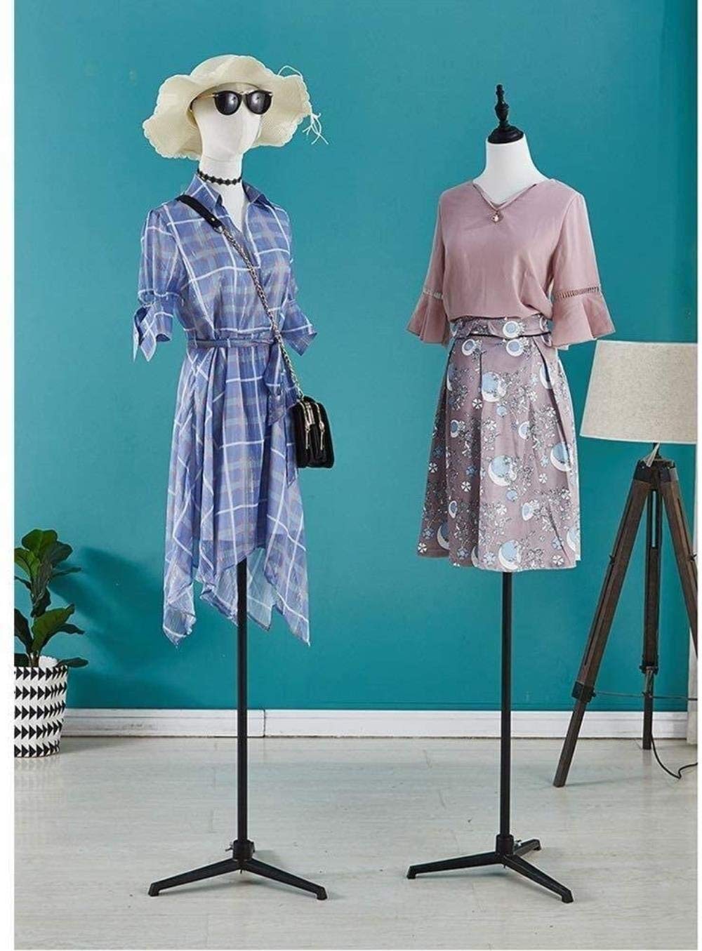 Mannequin Display Stand Female Mannequin Torso Mannequin Dress Form Shelf Grade, Wood Arm, Triangular Base ( Color : B ) (A )