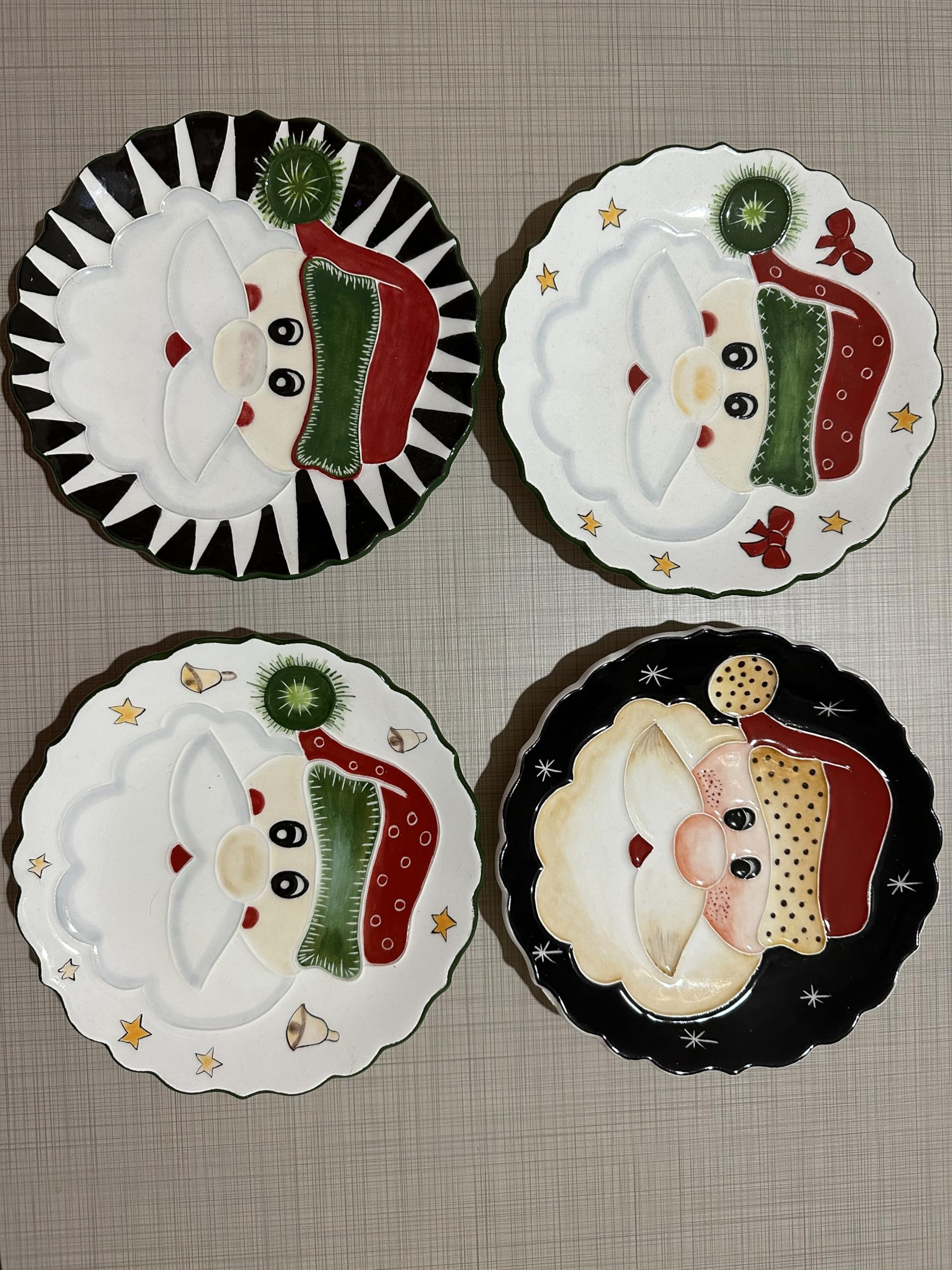 Anka Handcrafts - Christmas Home Decors – Tonton Santa Claus - Handmade & Handpainted Ceramic Plates with Unique Embossed Surface – w Navy Int. Velvet Case – Christmas for Homes 775