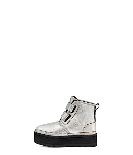 UGG Unisex-Child Neumel Platform Leather Boot, Silver Metallic, 4 Big Kid