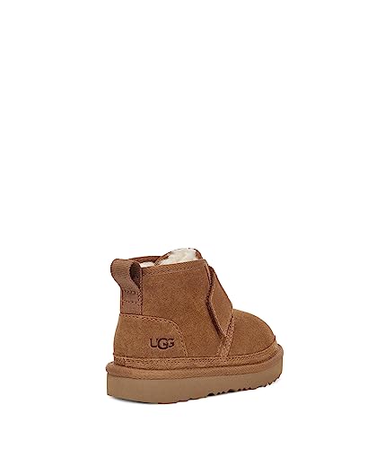 UGG Unisex-Child Neumel Graphic Boot, Chestnut, 12 Toddler