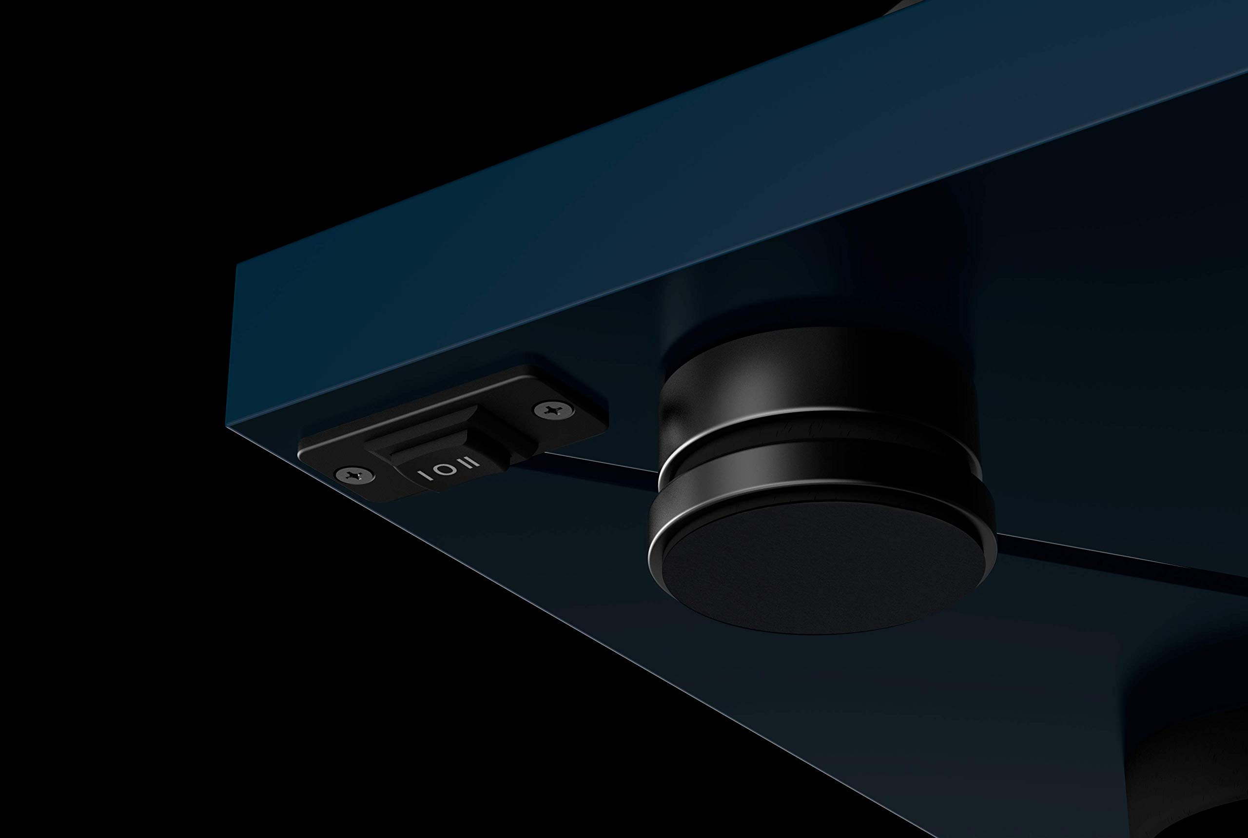 Pro-Ject Debut Carbon EVO, Audiophile Turntable with Carbon Fiber tonearm, Electronic Speed Selection and pre-Mounted Sumiko Rainier Phono Cartridge (High Gloss Black)