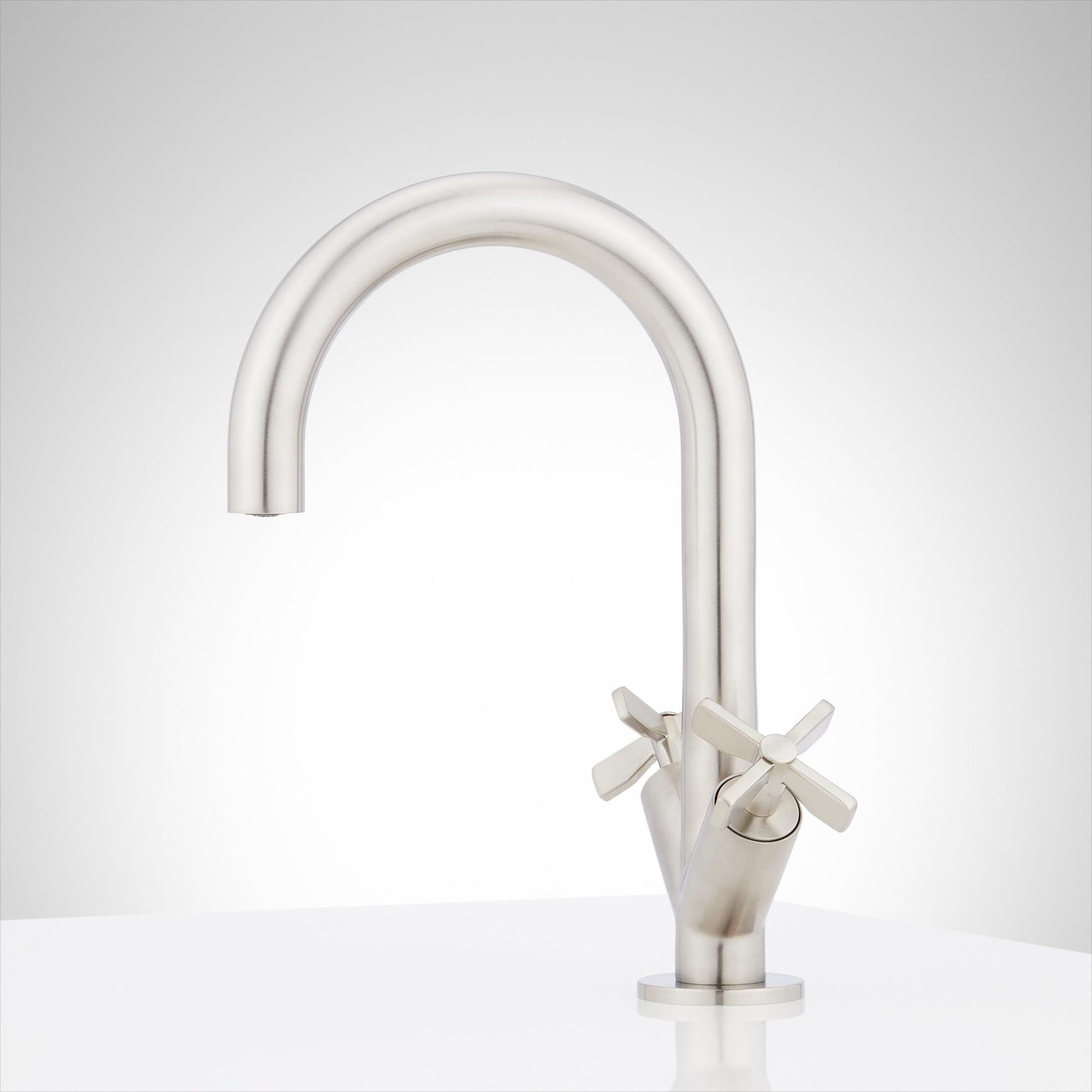 Signature Hardware 953796 Vassor 1.2 GPM Single Hole Bathroom Faucet with Pop-Up Drain Assembly - Matte Black