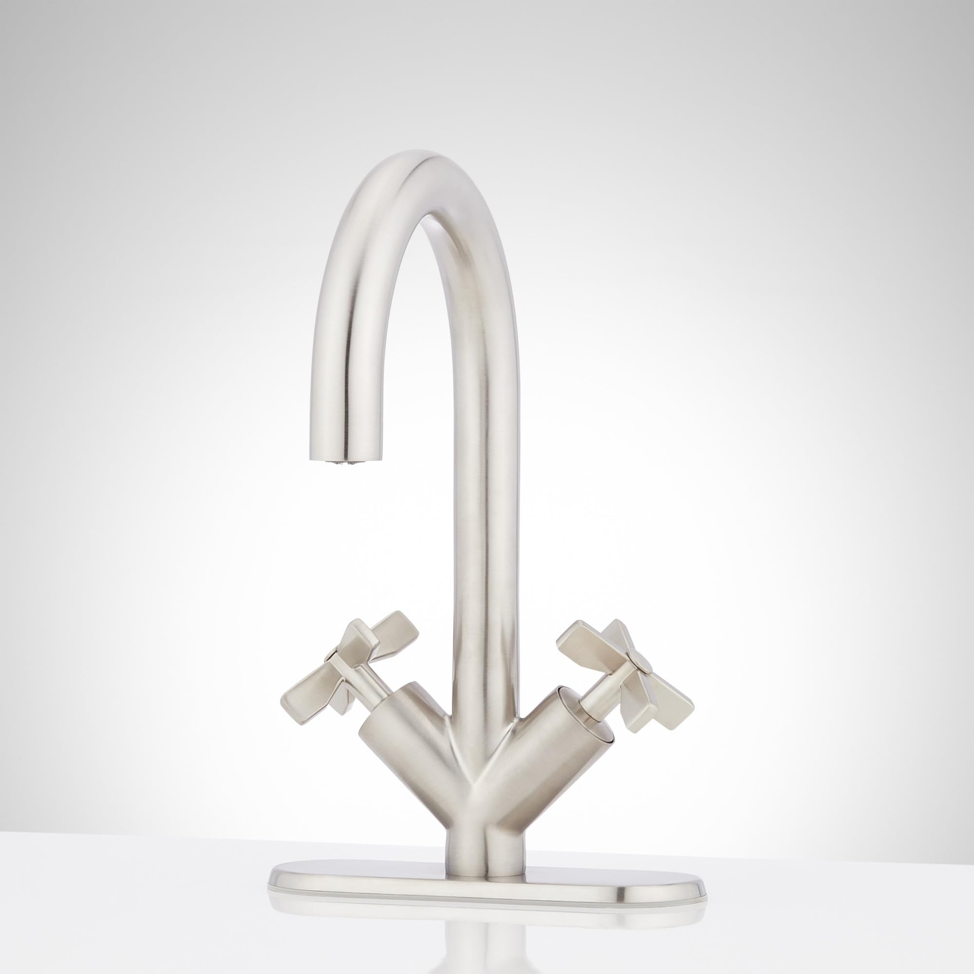 Signature Hardware 953796 Vassor 1.2 GPM Single Hole Bathroom Faucet with Pop-Up Drain Assembly - Matte Black