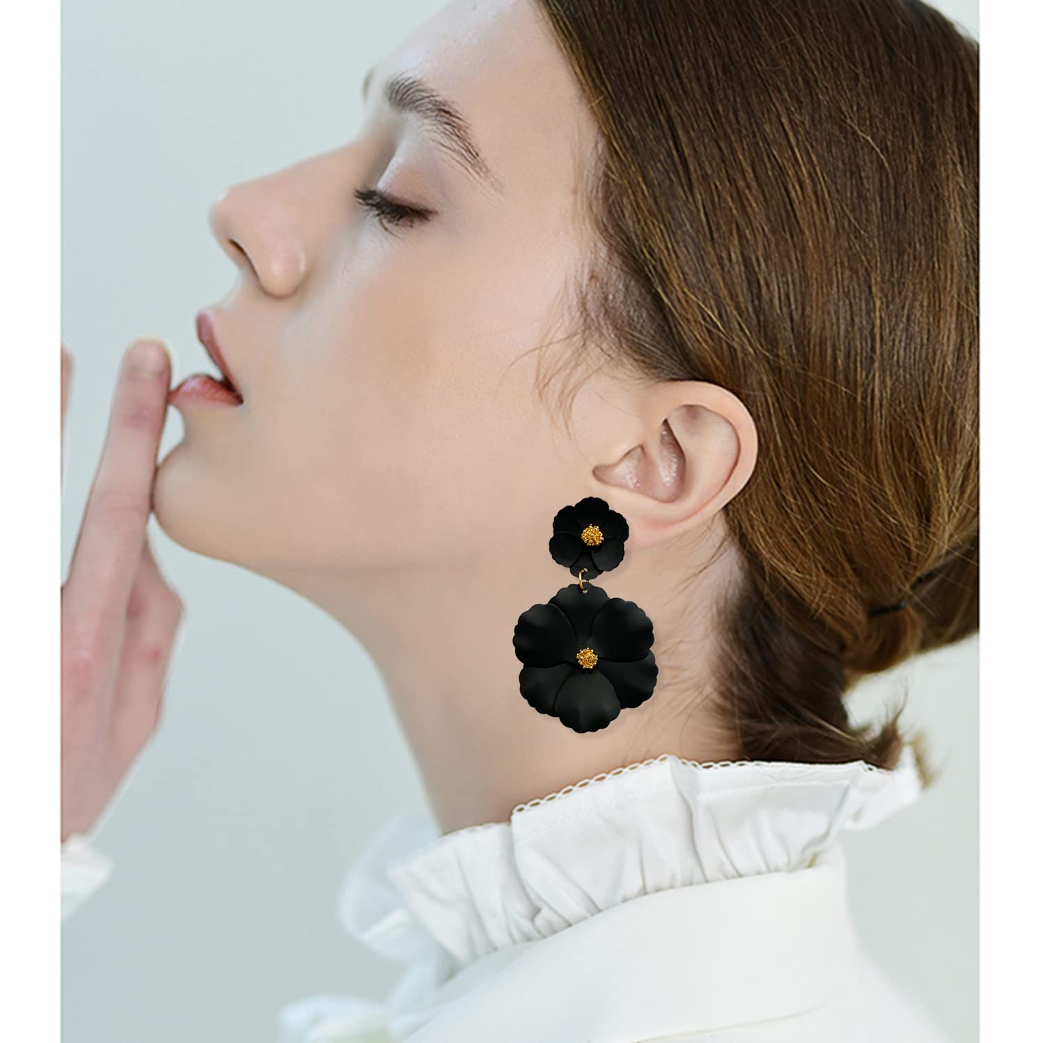 WUWEIJIAJIA Boho Flower Stud Earrings with White Pearl for Women Lover and Friends Flower Shaped Daisy Dangle Drop Earrings with Gold Flower Bud (3-Black)