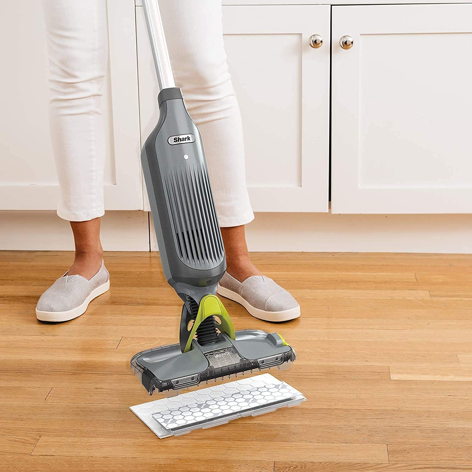 Shark VMP40 VACMOP Pro Cordless Hard Floor Vacmop Pad Refills (40 ct.) & 1 Bottle of Multi-Surface Cleaner Spring Fresh Scent and 1 Bottle Hardwood Surface Cleaner Fresh Citrus (Packaging May Vary)