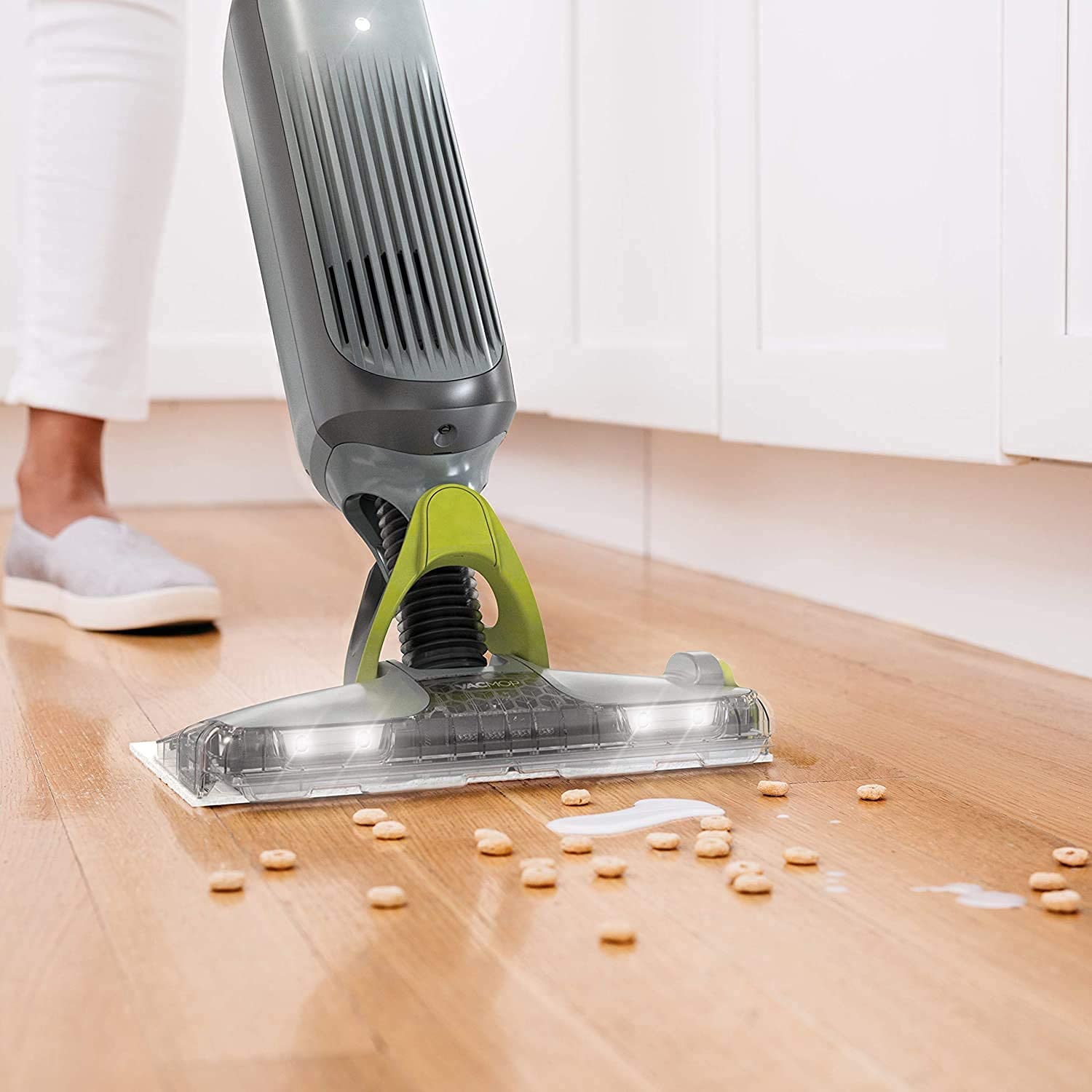 Shark VMP40 VACMOP Pro Cordless Hard Floor Vacmop Pad Refills (40 ct.) & 1 Bottle of Multi-Surface Cleaner Spring Fresh Scent and 1 Bottle Hardwood Surface Cleaner Fresh Citrus (Packaging May Vary)
