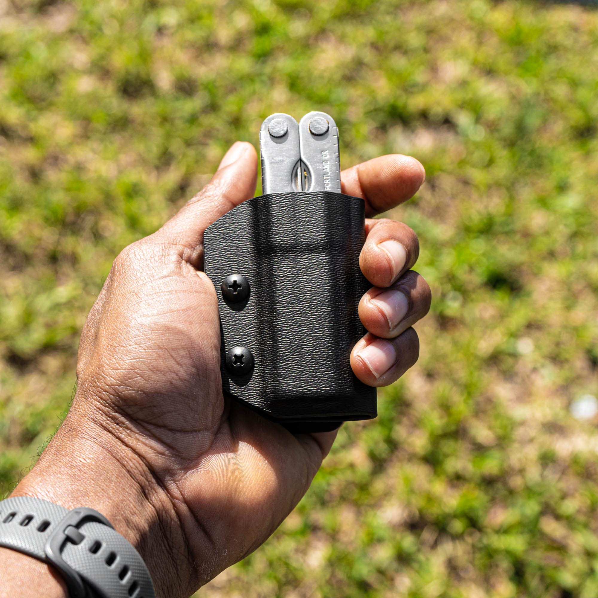 Clip & Carry Kydex Multitool Sheath for the Leatherman PST - Made in USA - EDC Multi Tool Sheath Holder Holster Cover - Black
