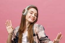 Morpheus 360 Tremors HP4500R Wireless on Ear Headphones - Bluetooth Headset with Mic - White-Rose Gold