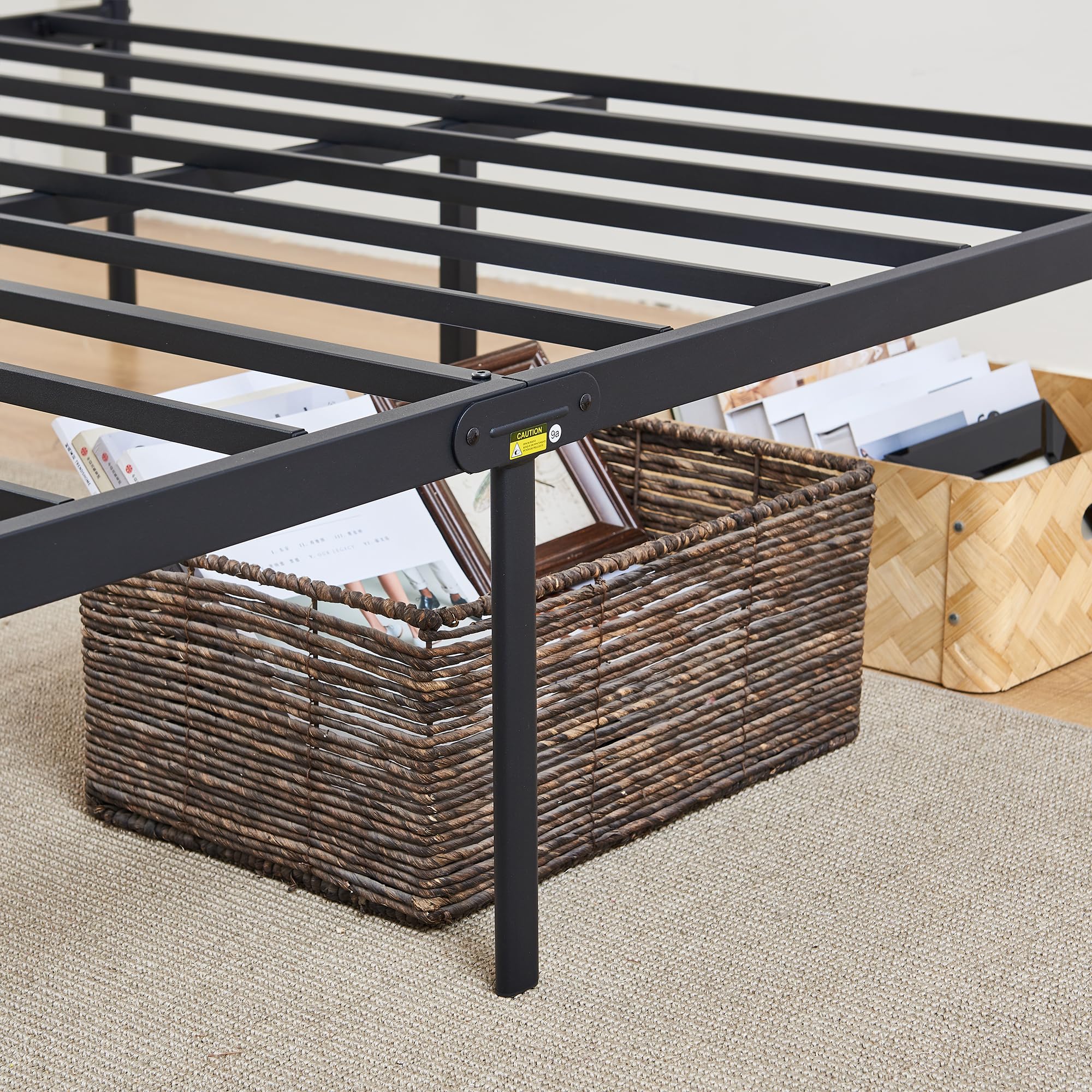 VECELO Queen Size Metal Platform Bed Frame with Headboard,No Box Spring Needed/Mattress Foundation,Flower