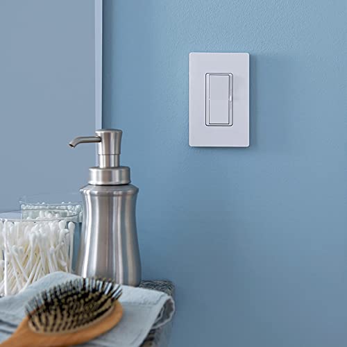 Lutron Claro 15 Amp Duplex Outlet, Black, with 1-Gang Wallplate