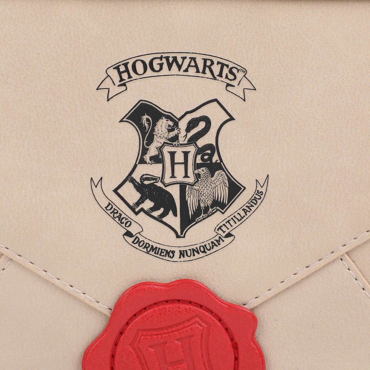 Bioworld Harry Potter Hogwarts Letter Cosmetic And Toiletries Bag