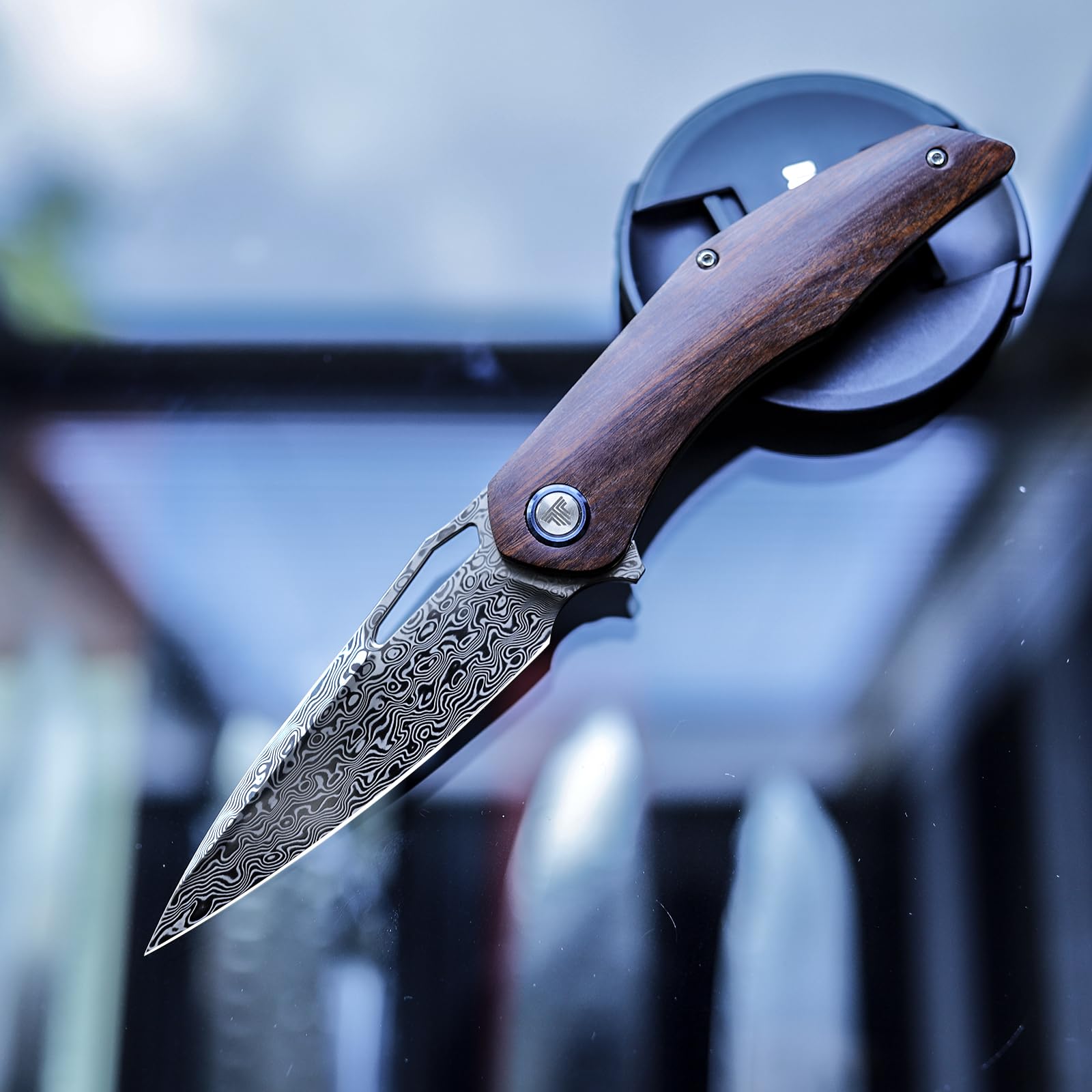 TRIVISA Handmade Pocket Knife,3.62'' 110 Layers Damascus Steel Blade,Front Flipper Wood Handle with Clip,Folding EDC for Men Outdoor Hunting Camping Hiking,Taurus-01i