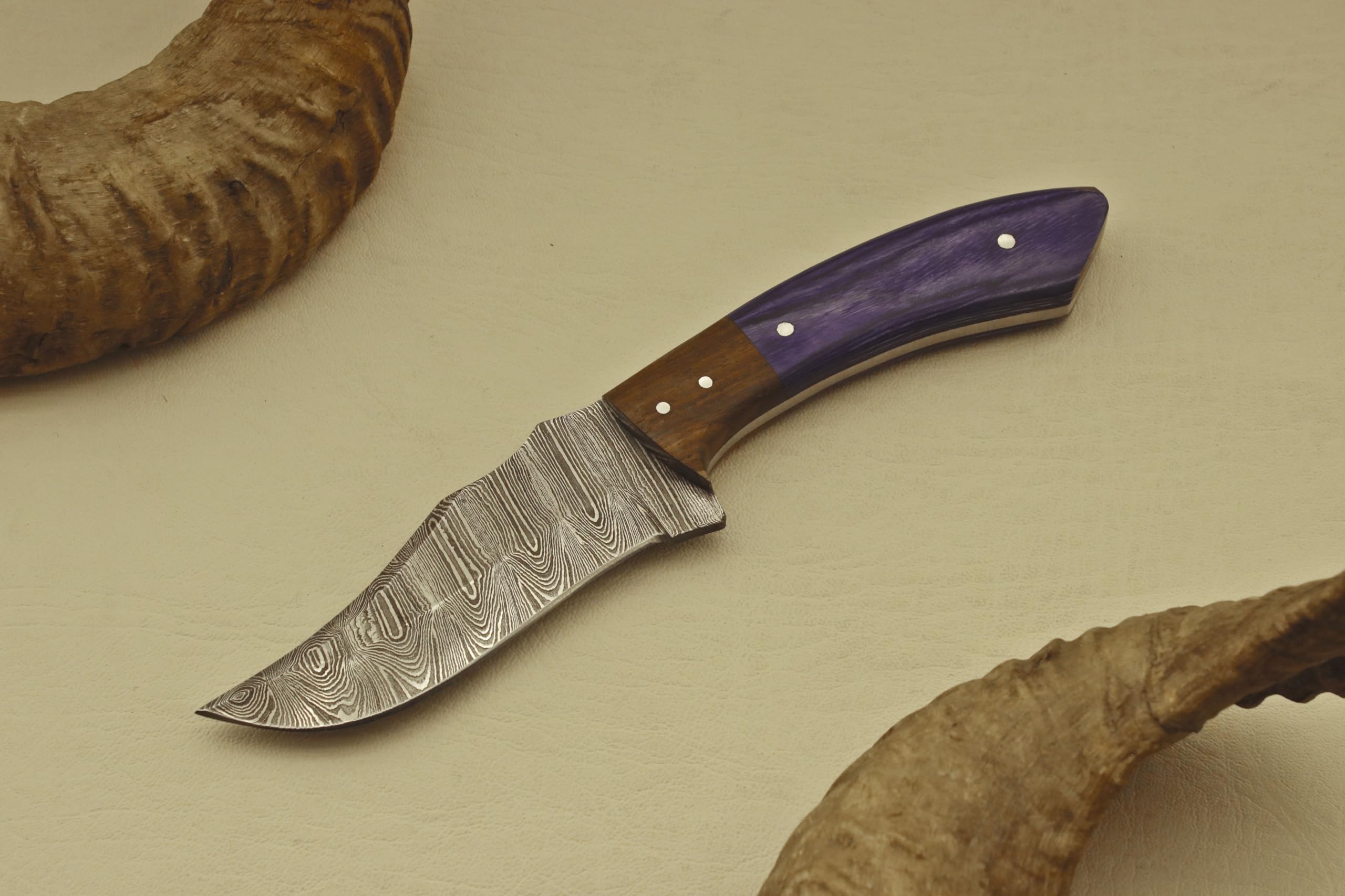 Handmade Damascus Steel Hunting Camping Skinner Knife - Rose Wood Handle Comes With Pure Leather Sheath