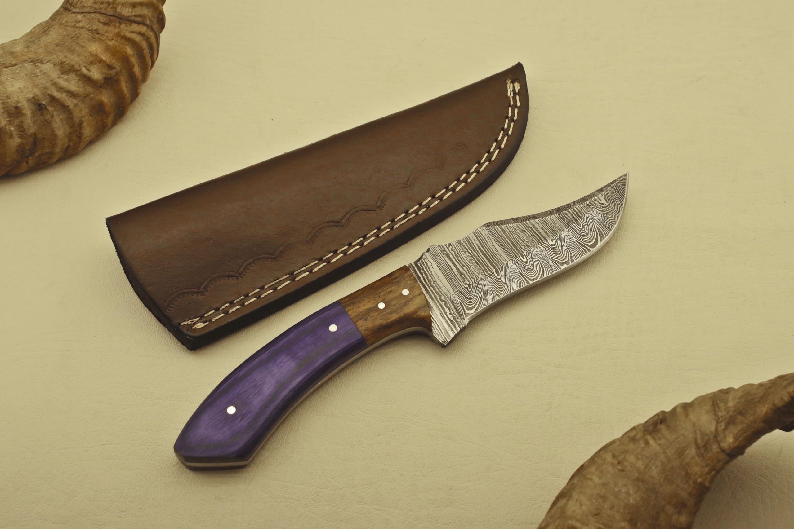 Handmade Damascus Steel Hunting Camping Skinner Knife - Rose Wood Handle Comes With Pure Leather Sheath