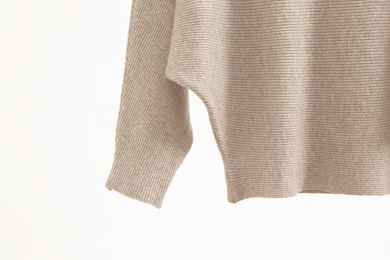 GABERLY Boat Neck Batwing Sleeves Dolman Knitted Sweaters and Pullovers Tops for Women (Khaki, One Size)