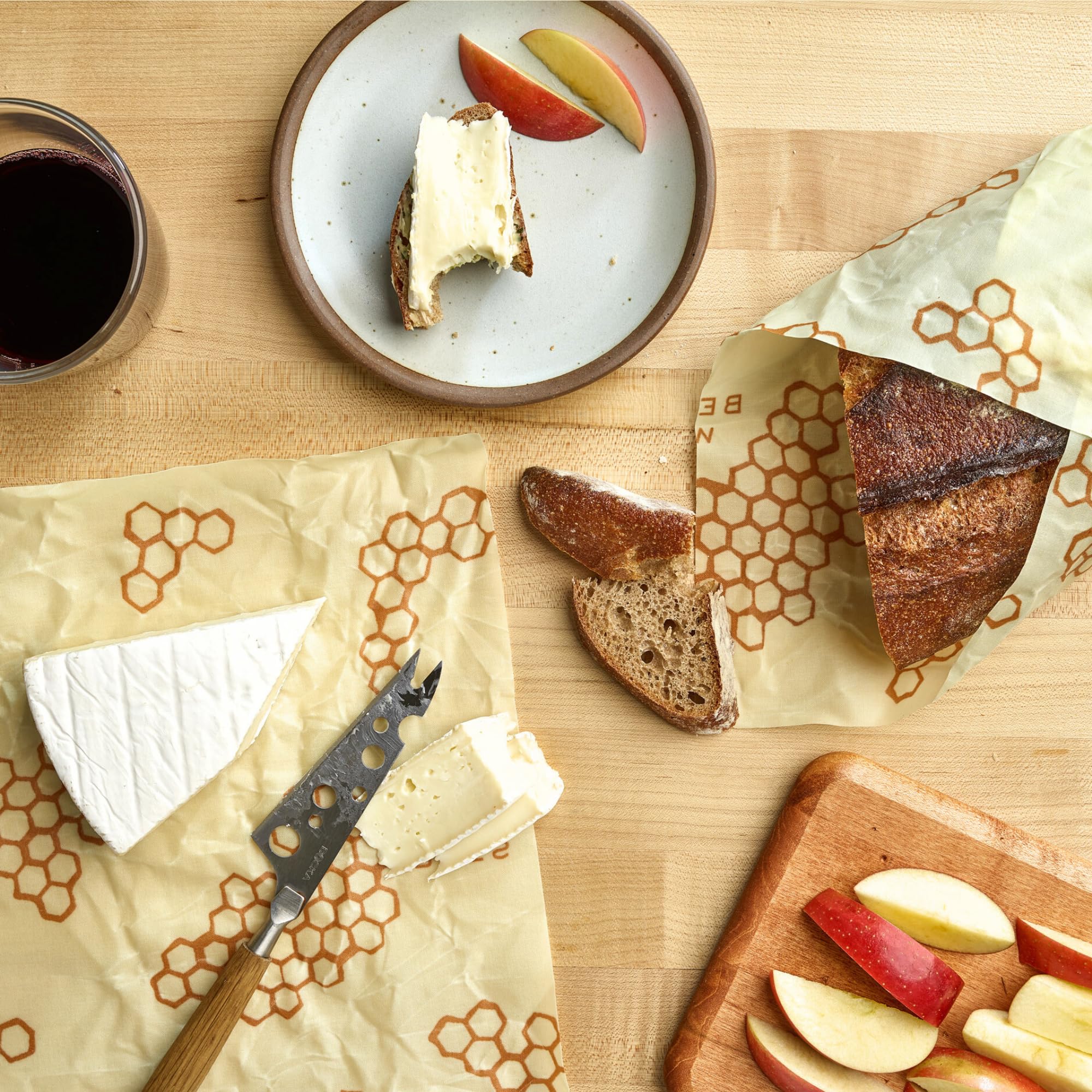 Bee's Wrap - Large Bread Wrap - Made in the USA with Certified Organic Cotton - Plastic and Silicone Free - Reusable Eco Friendly Beeswax Food Wraps