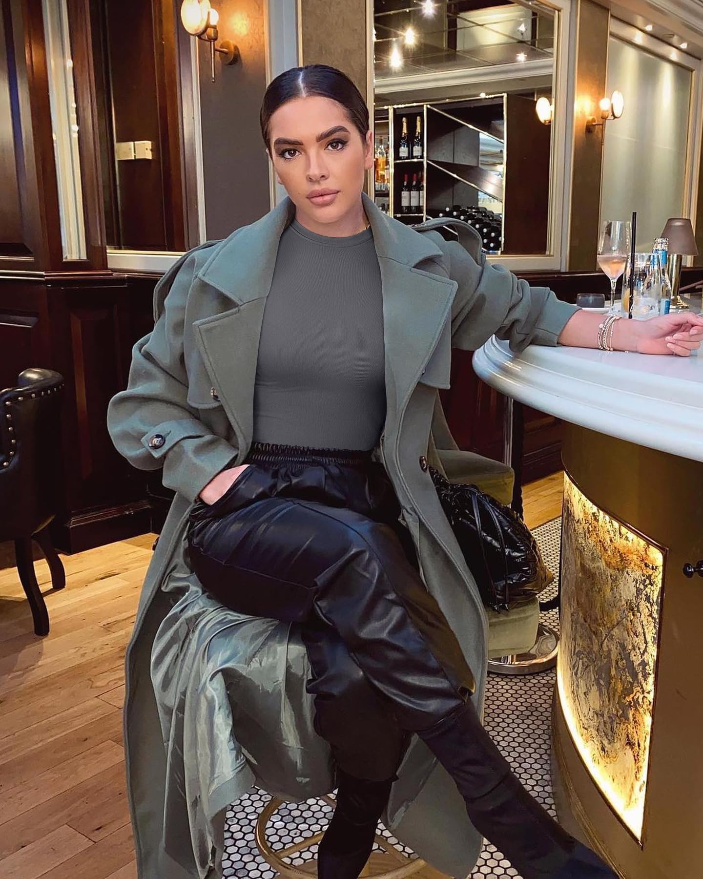OQQ Womens 3 Piece Long Sleeve Tops Crew Neck Stretch Fitted Underscrubs Layer Tee Shirts 2025 Casual Outfits Black Darkgrey White