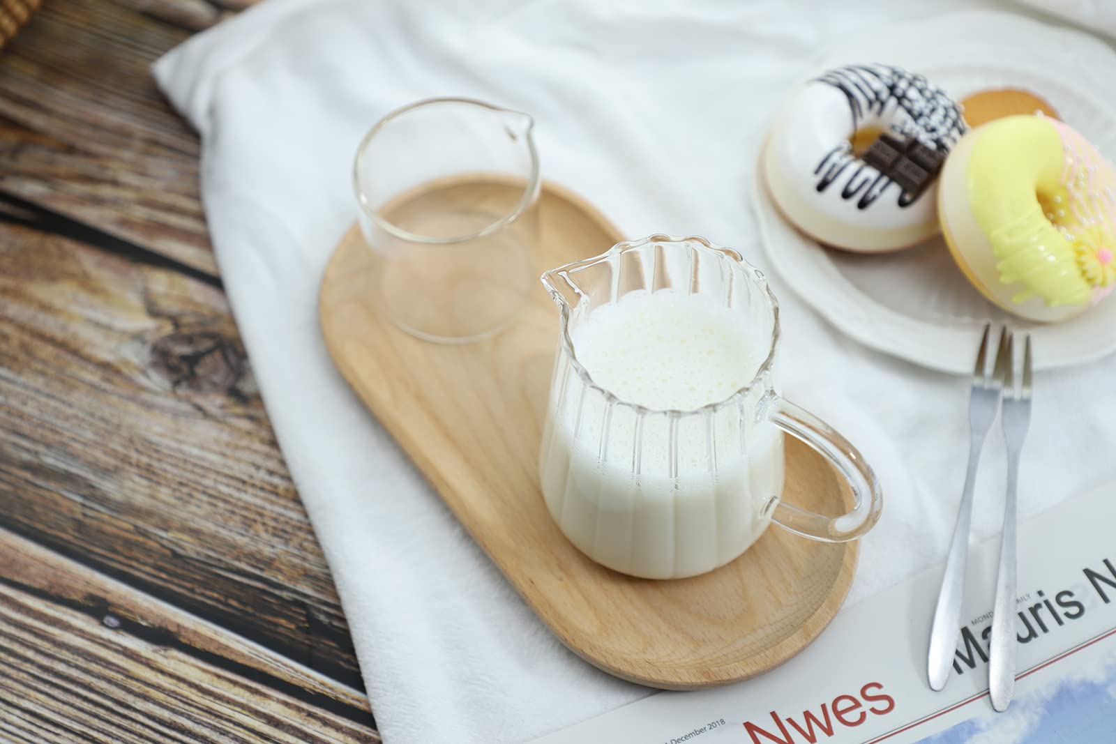 CHOOLD Elegant Wave Shaped Glass Creamer Coffee Milk Creamer Pitcher/Serving Pitcher/Sauce Pitcher/Milk Creamer Jug for Kitchen 8.5 oz, Set of 2