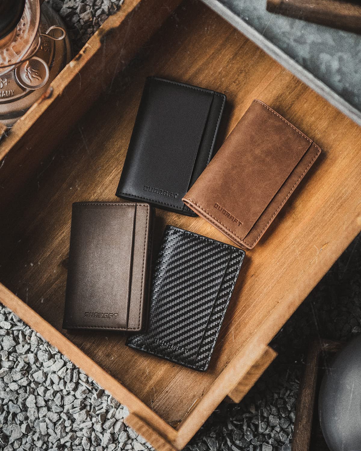 DUGRAFT Mens Bifold Card Holder with Aluminum POP UP Credit Card Ejector RFID Blocking, ID Window and 2 Extra Card Slots, Gift Box Packed, Brown