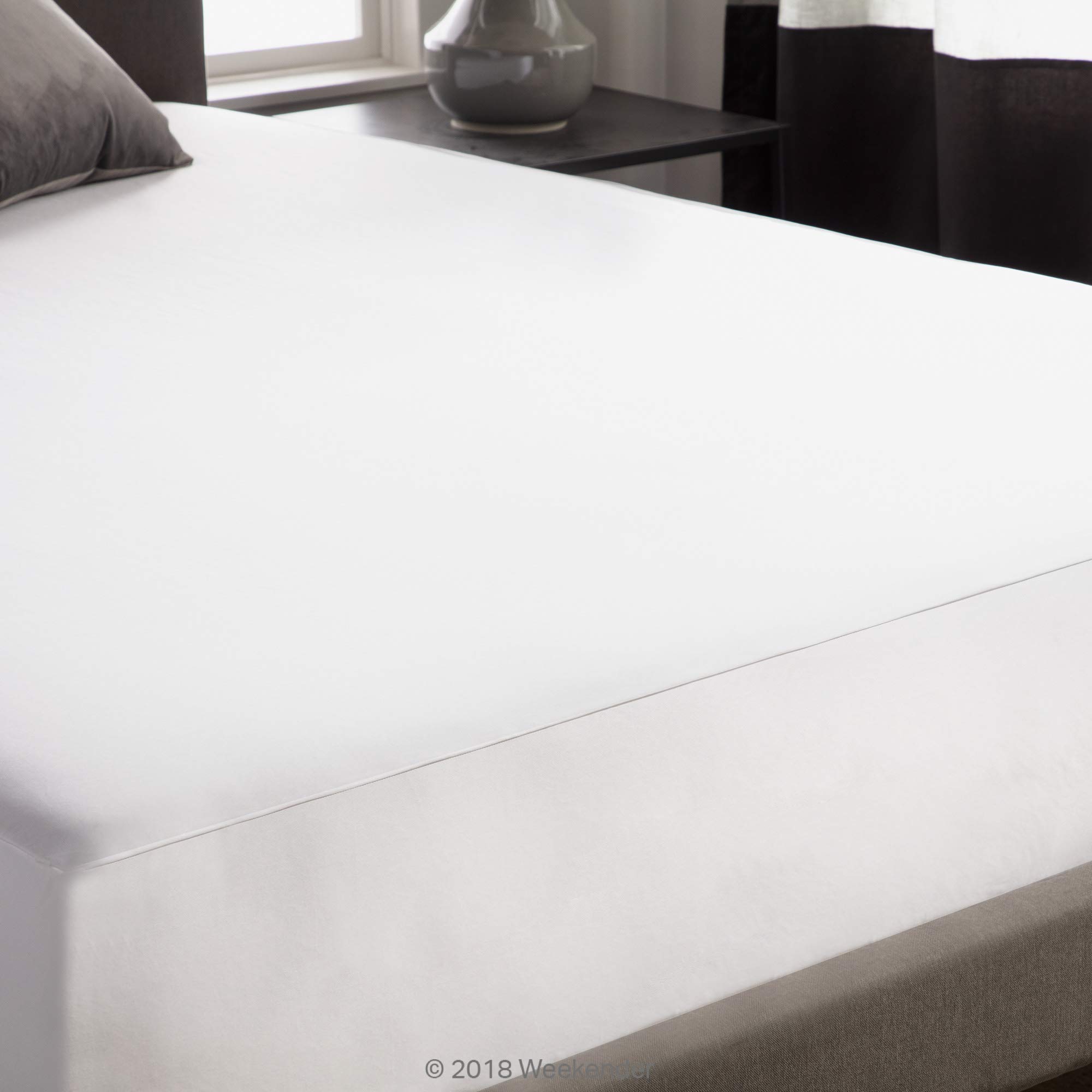 WEEKENDER Premium Commercial-Grade 5-Sided Mattress Protector-Waterproof-High Heat Dryer Proof-Reinforced Seams, Full XL, White