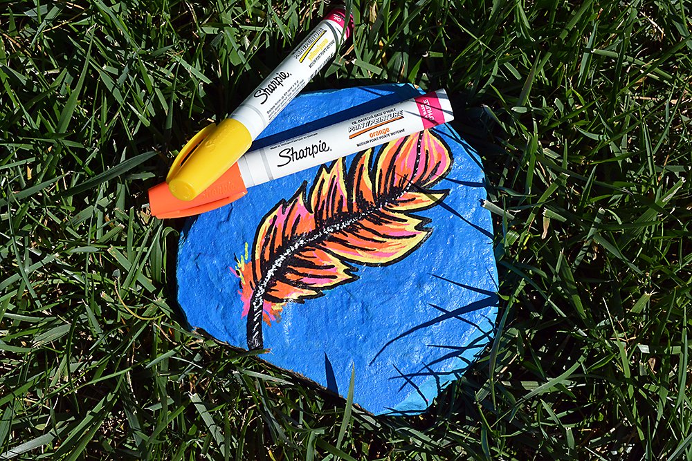 SHARPIE Oil-Based Paint Marker, Extra Fine Point, White, 1 Count - Great for Rock Painting