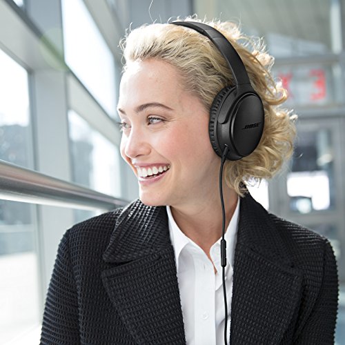 Bose QuietComfort 25 Acoustic Noise Cancelling Headphones for Apple Devices, Triple Black (wired, 3.5mm)