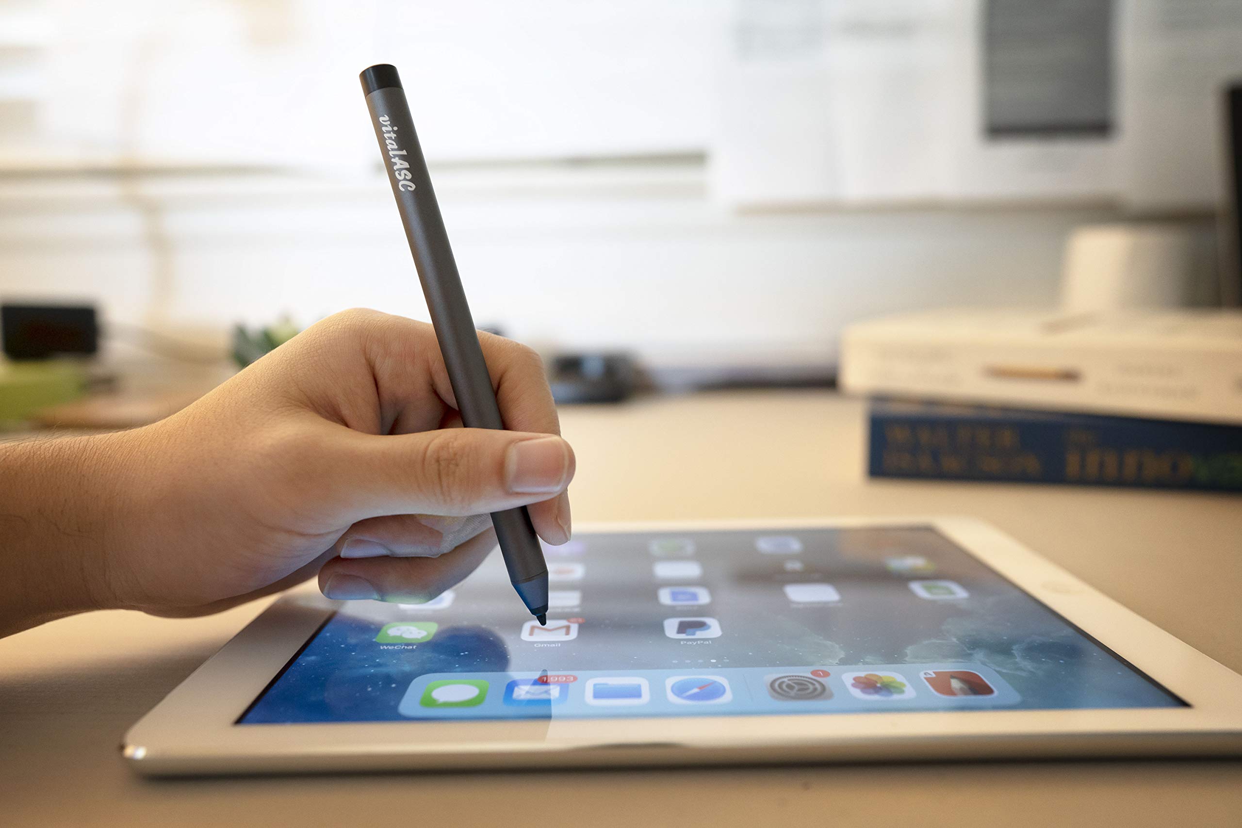Stylus for Apple iPad, Active Digital Pen for iPads After 2018, iPad 6/7 / Pro 3-12.9" 3rd Gen/Pro 3-11" 1st Gen/Pro 12.9" - 4th Gen/Pro 11" - 2nd Gen/Air - 3rd Gen/Mini - 5th Gen