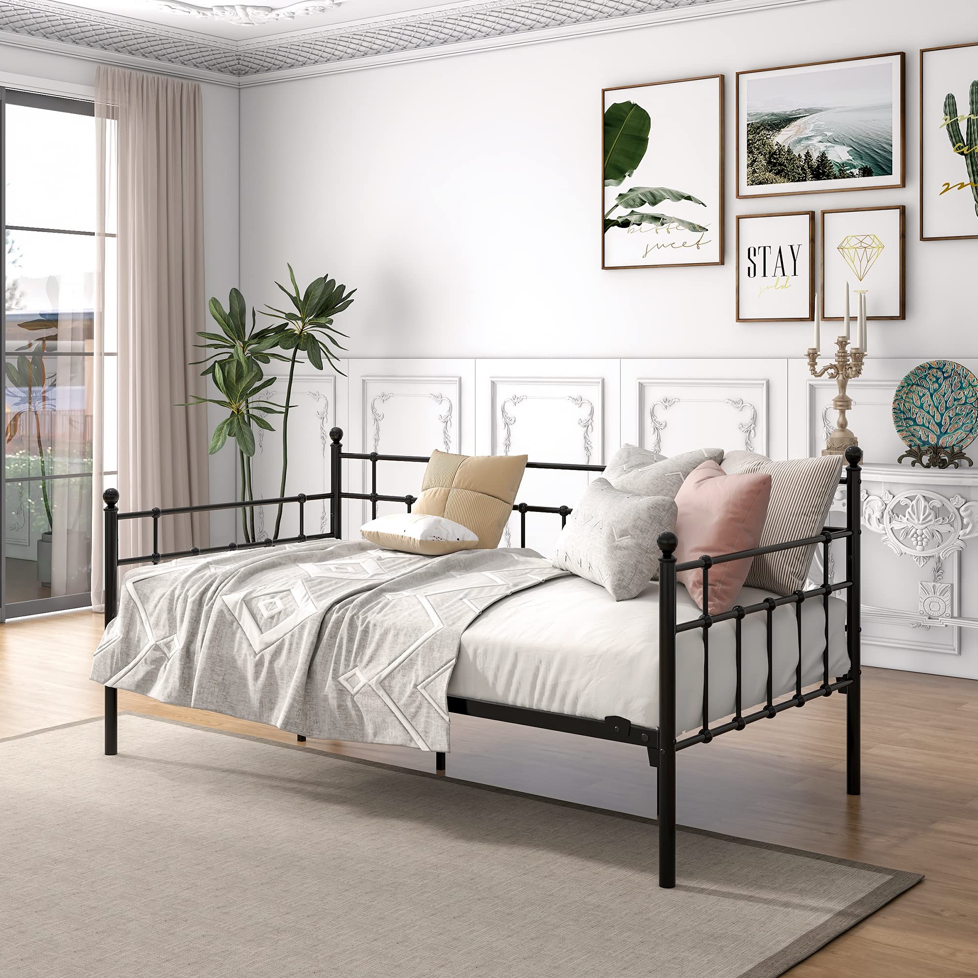 Lierpit Twin Size Victorian Style Daybed Frame with Headboard, Multifunctional Metal Platform Bed Sofa for Guest Living Room (Black)