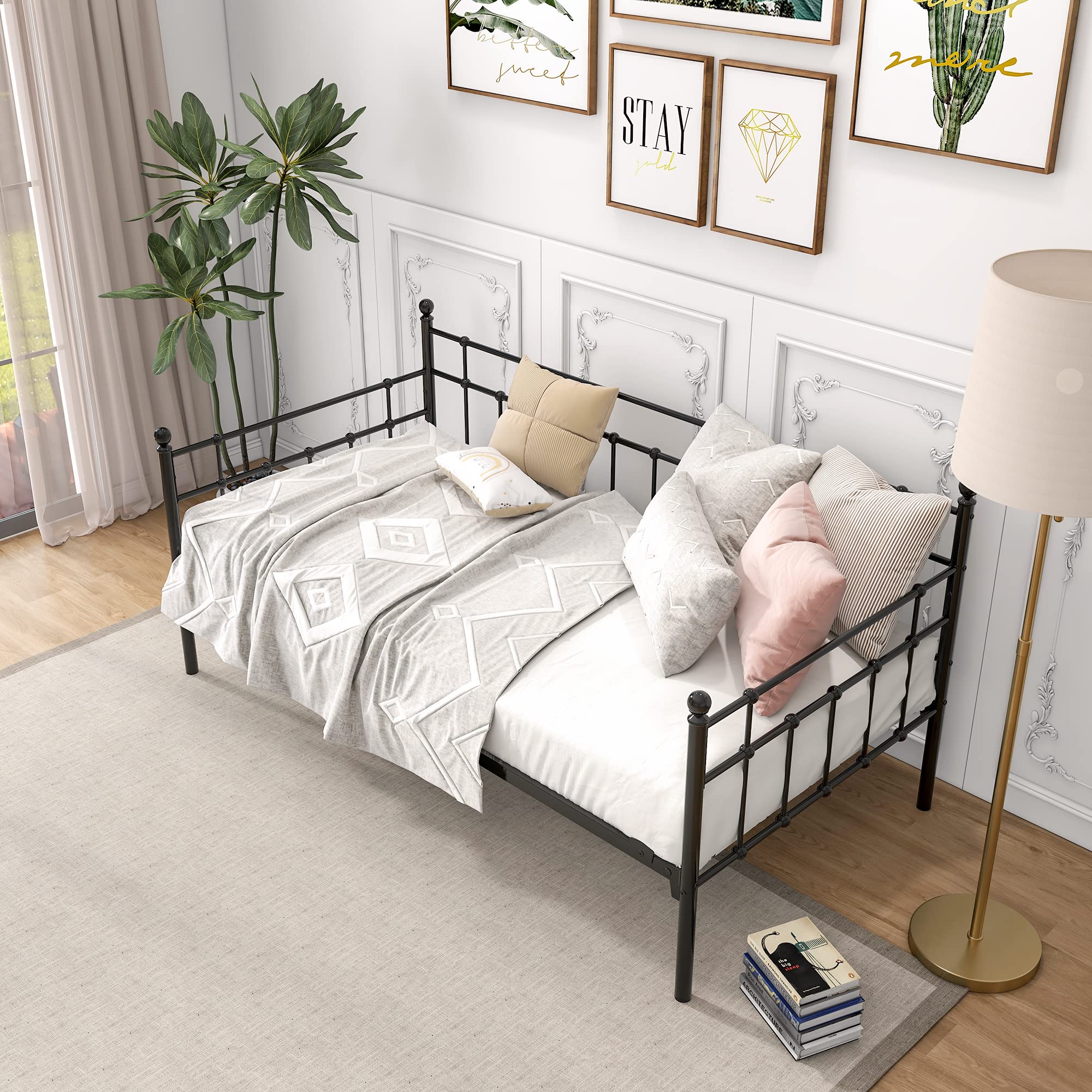 Lierpit Twin Size Victorian Style Daybed Frame with Headboard, Multifunctional Metal Platform Bed Sofa for Guest Living Room (Black)