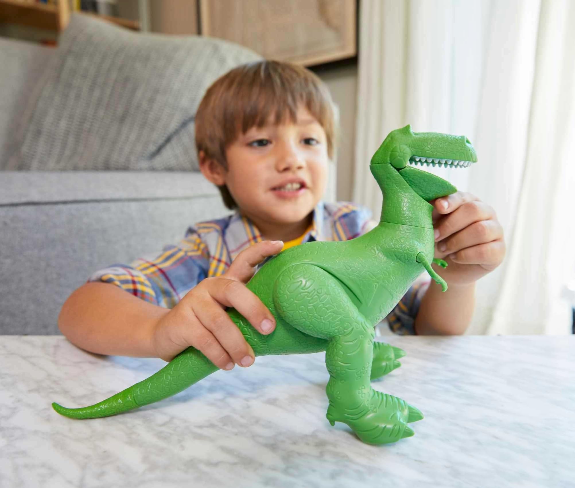 Toy Story 4 4 True Talkers Rex Figure, 7.8 in / 19.81 cm-Tall Posable, Talking Character Figure with Authentic Movie-Inspired Look and 15+ Phrases, Gift for Kids 3 Years and Older