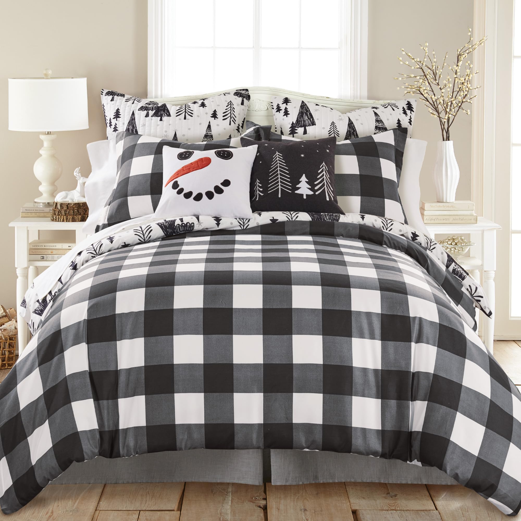Levtex Home Merry & Bright Collection - Northern Star Comforter Set - King Comforter (106 x 94in.) + Two King Pillow Cases (36 x 20in.) - Holiday Pine Trees - Black and White - Microfiber