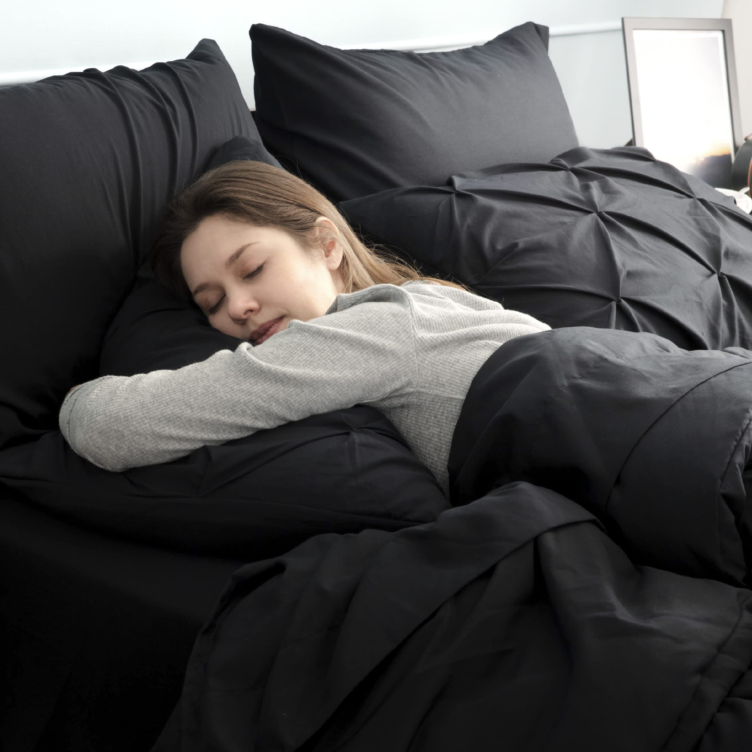 Bedsure Full Comforter Set Black - Bed in a Bag Full Size 7 Pieces, GentleSoft™ Pintuck Bed Set Gift for Family, Pinch Pleat Black Comforter with Sheets, Pillowcases & Shams