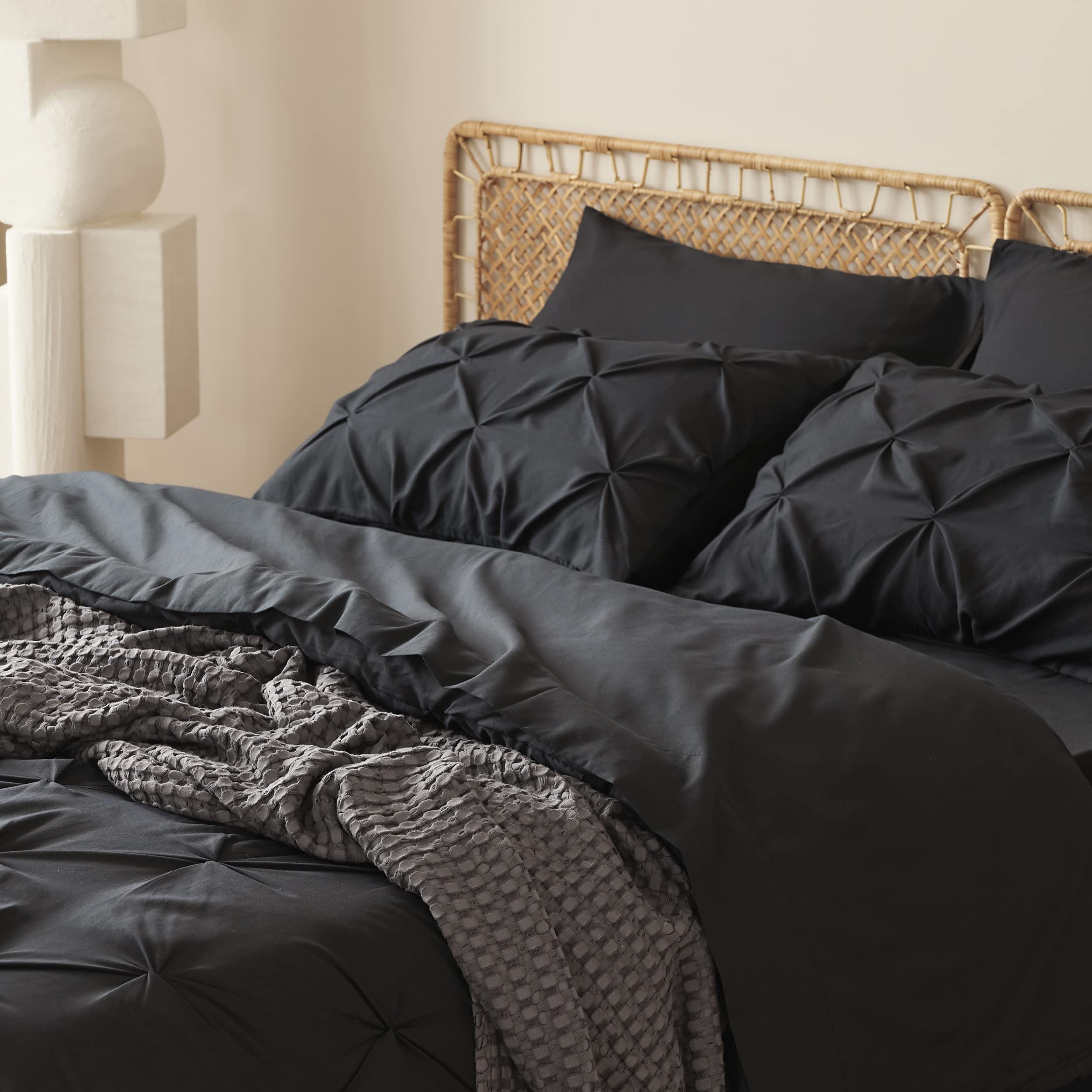 Bedsure Full Comforter Set Black - Bed in a Bag Full Size 7 Pieces, GentleSoft™ Pintuck Bed Set Gift for Family, Pinch Pleat Black Comforter with Sheets, Pillowcases & Shams