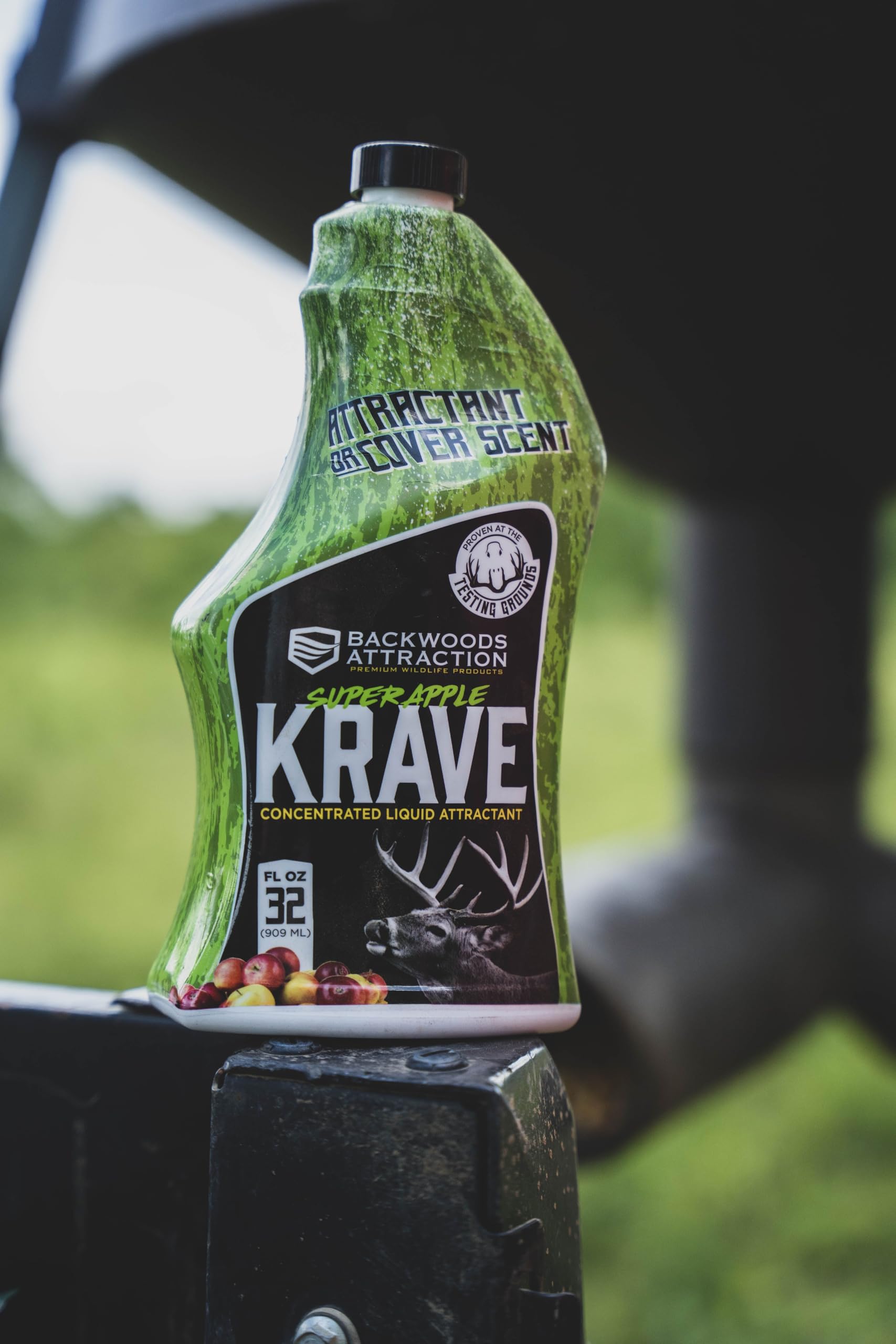 BACKWOODS ATTRACTION Super Apple Krave 32oz. - Concentrated Liquid Attractant or Cover Scent