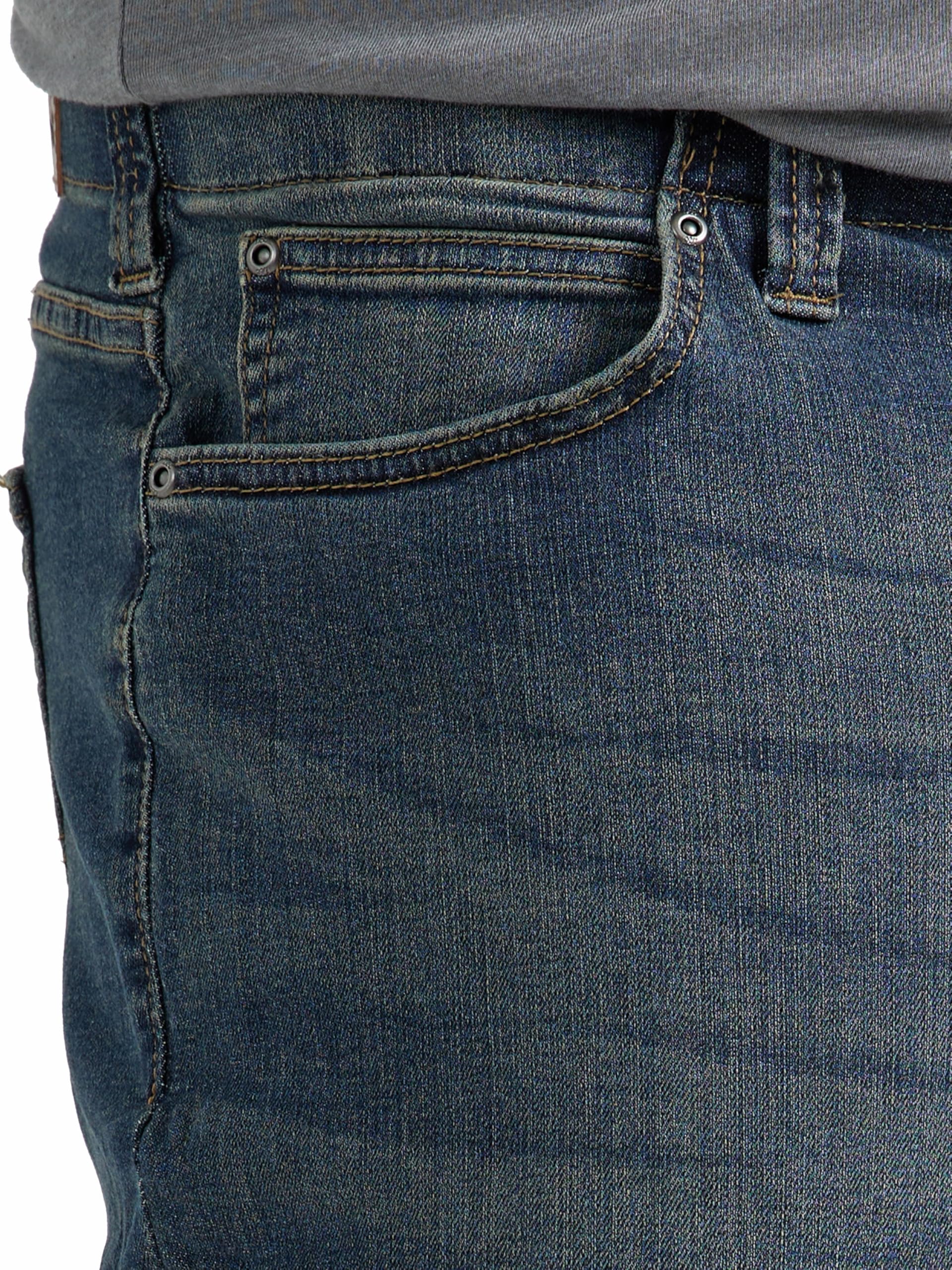 Lee Men's Big & Tall Extreme Motion Relaxed Straight Jean Maverick 46W x 32L