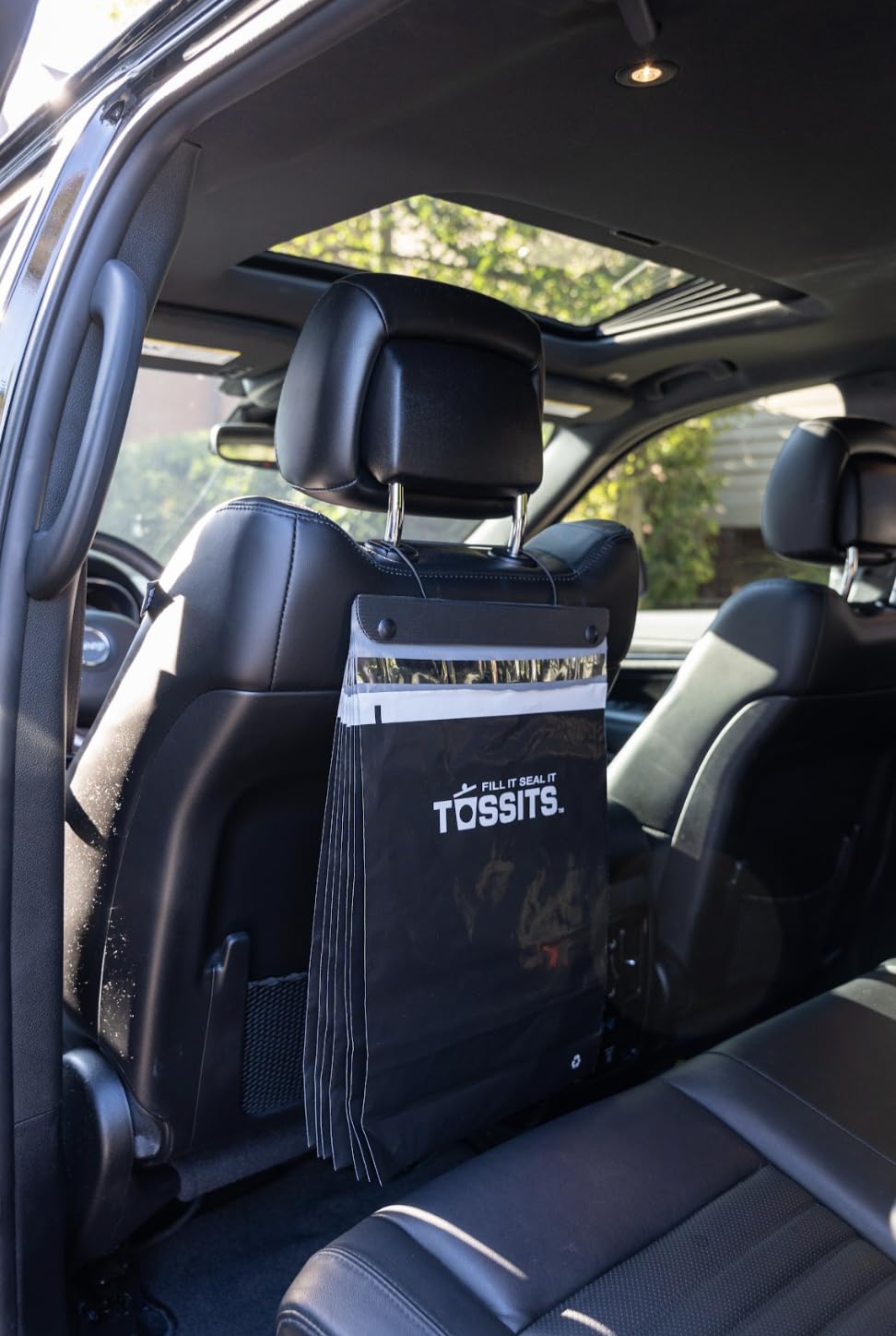 Tossits Disposable Garbage Bags (Set of 7) - Leakproof, Smellproof - Large, Car-Friendly